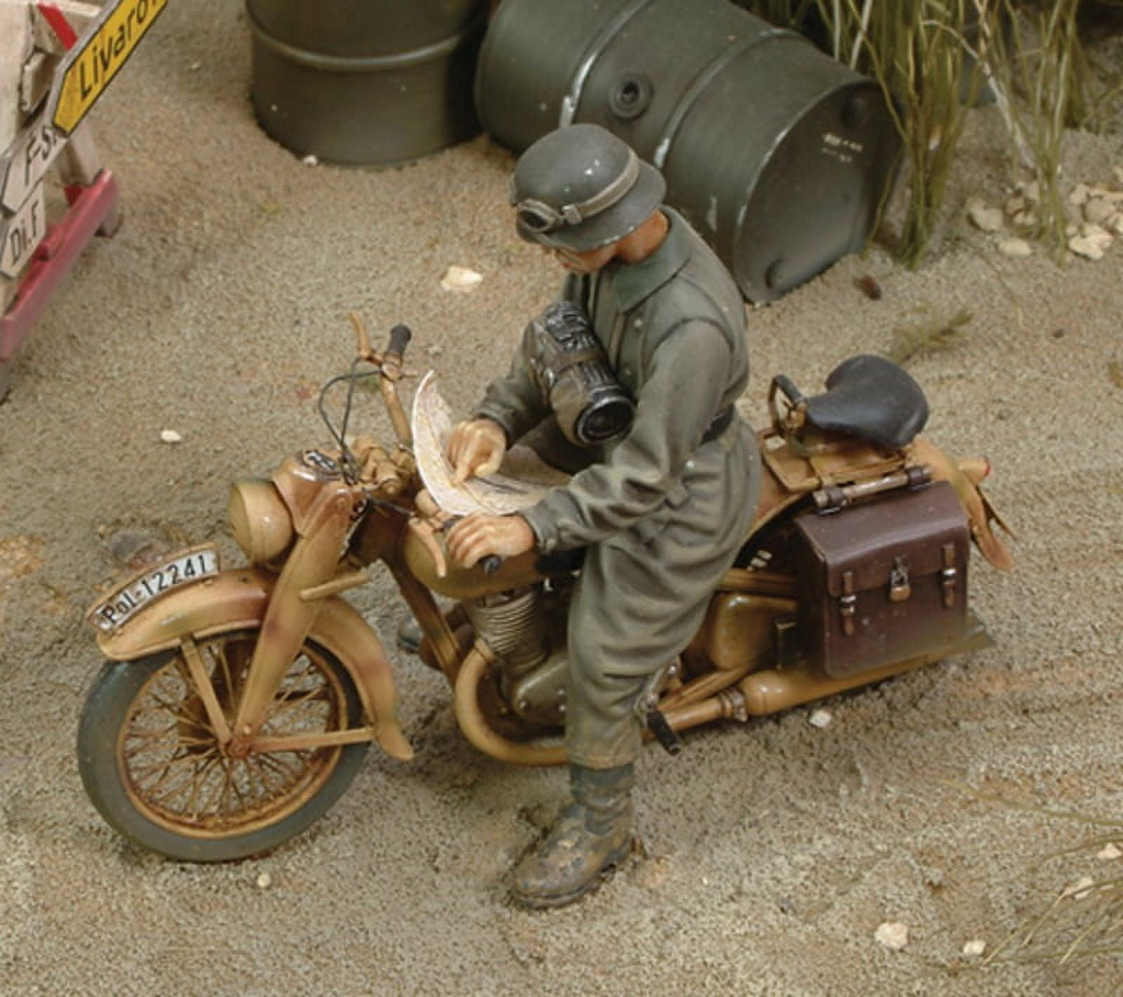 Royal Model 1:35 DKW German Motorcycle Rider WWII - Resin Figure #266 ...