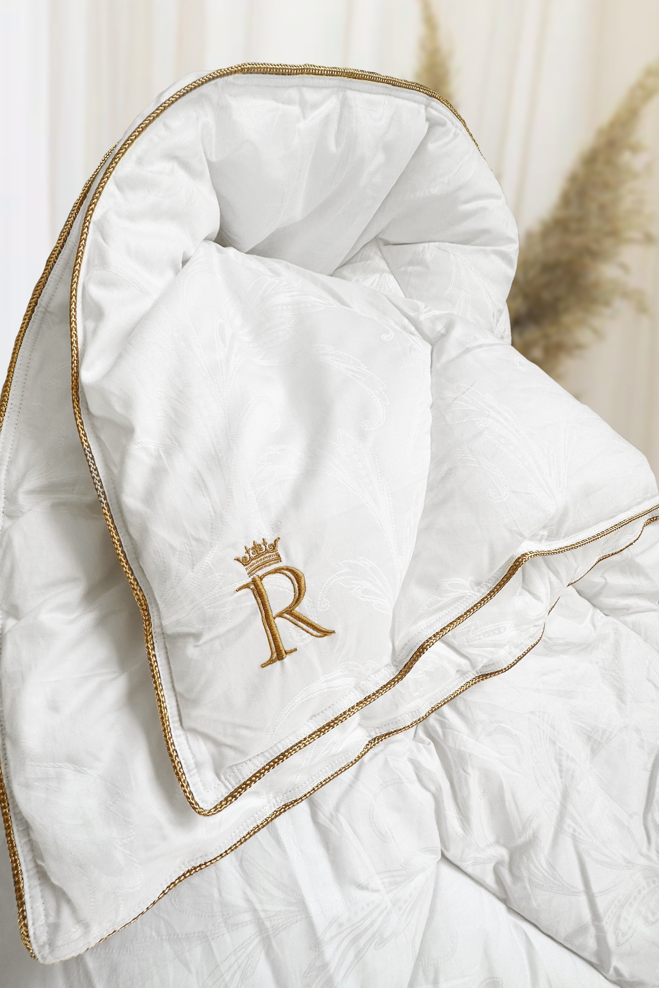 Royal Therapy Twin Comforter, White Comforter Twin Size, Twin Duvet ...
