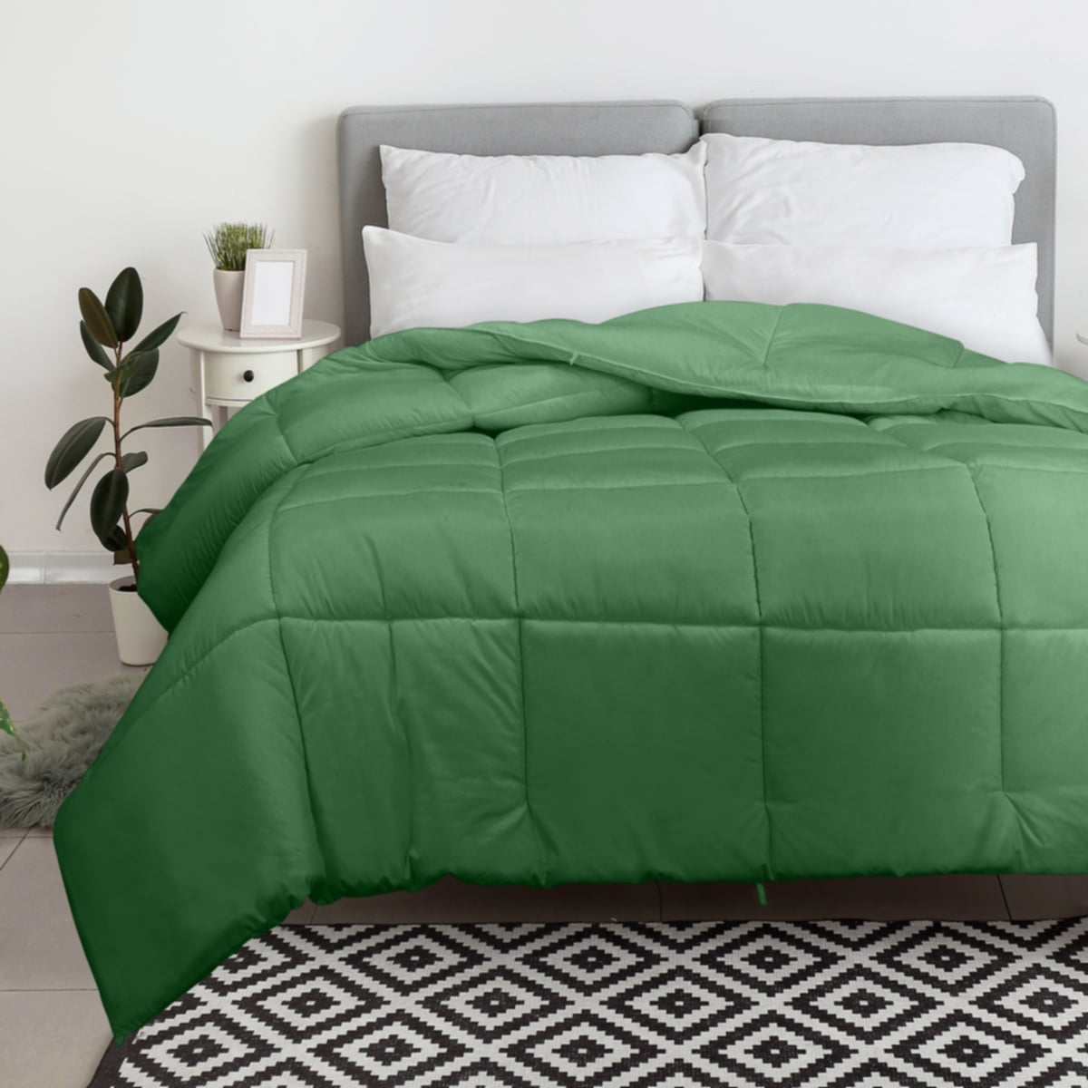 Royale Linens Queen Size Hunter Green All Season Comforter, Breathable ...