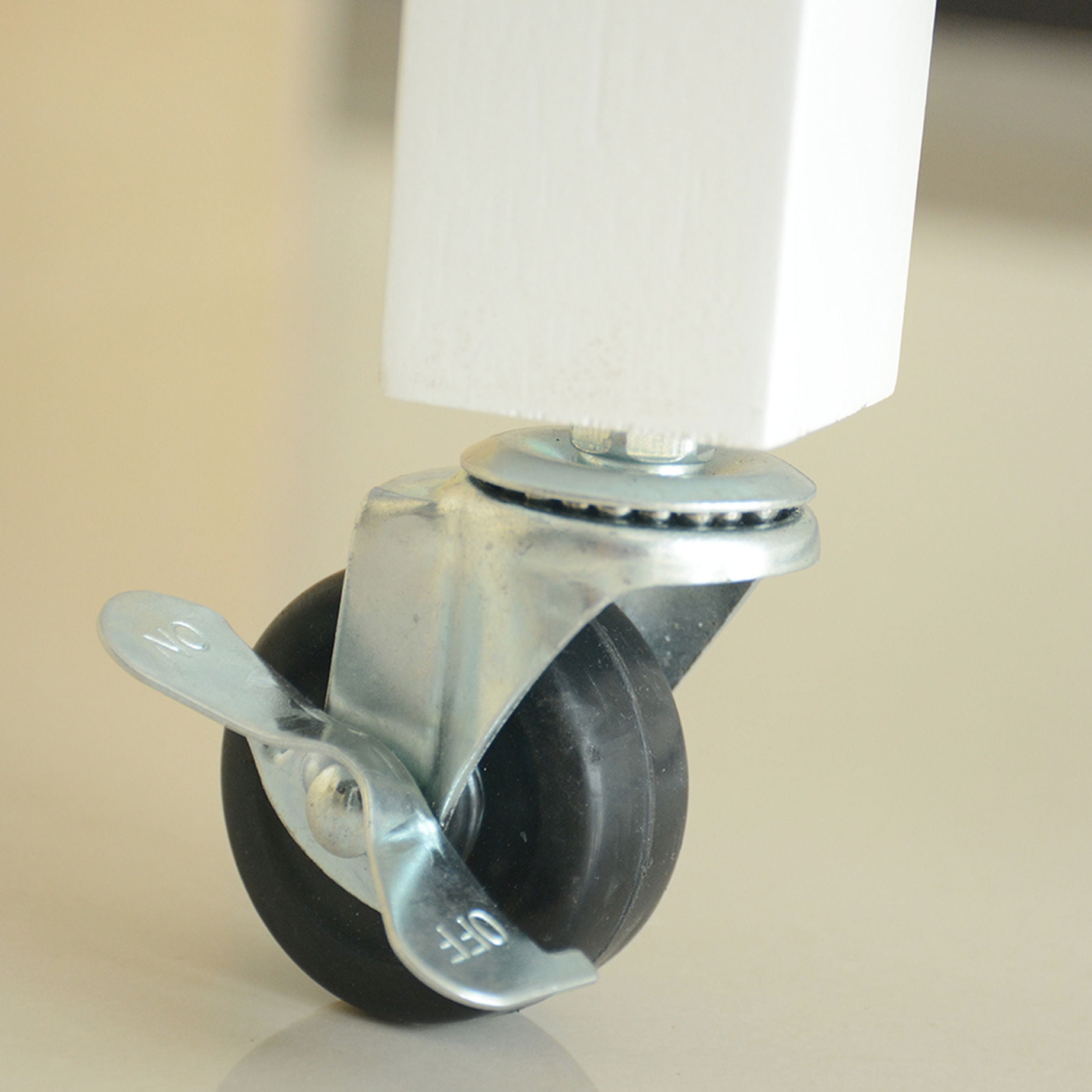 Rubber wood top, lockable wheels, detailed assembly guide - Promises ...