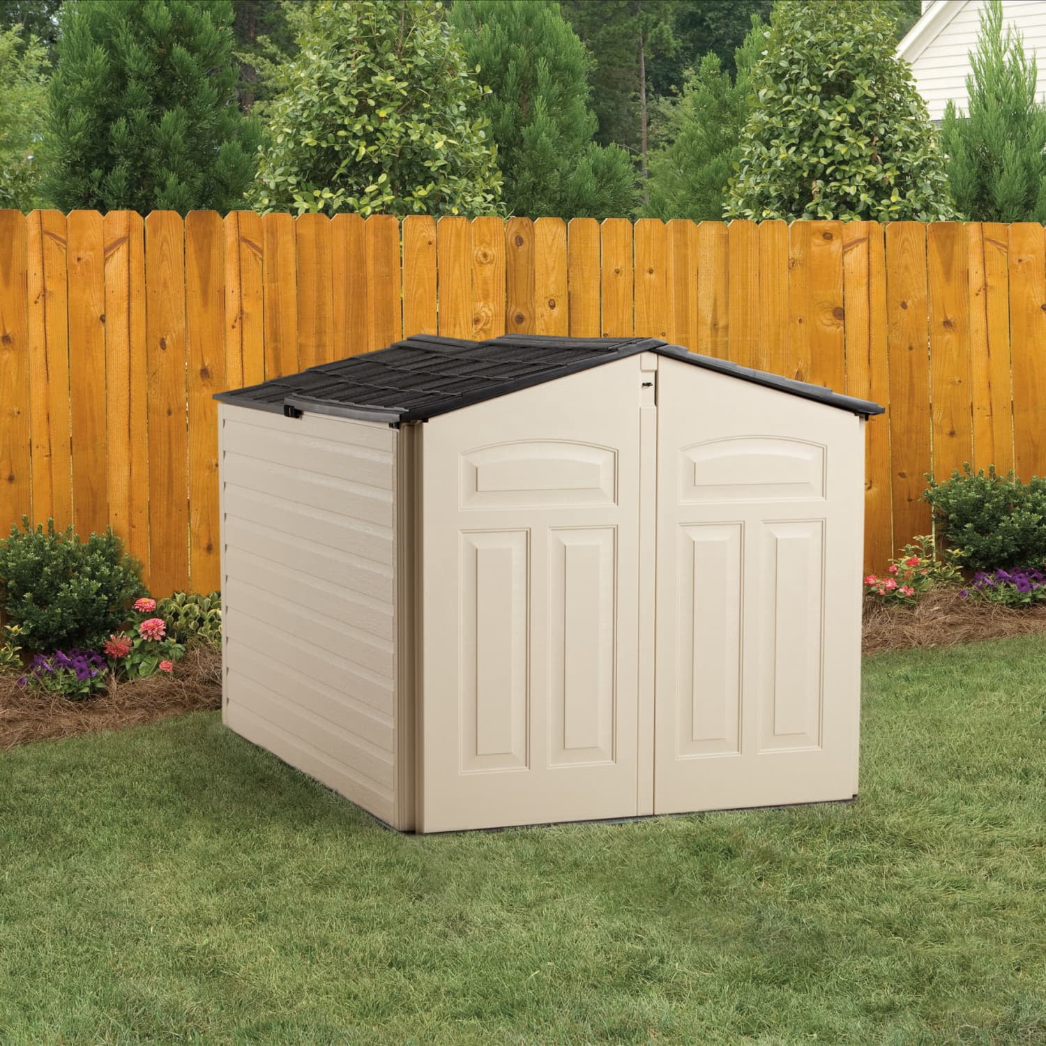 Rubbermaid, Outdoor Storage Shed, 96 Cubic Feet, Low-Profile Slide Lid ...