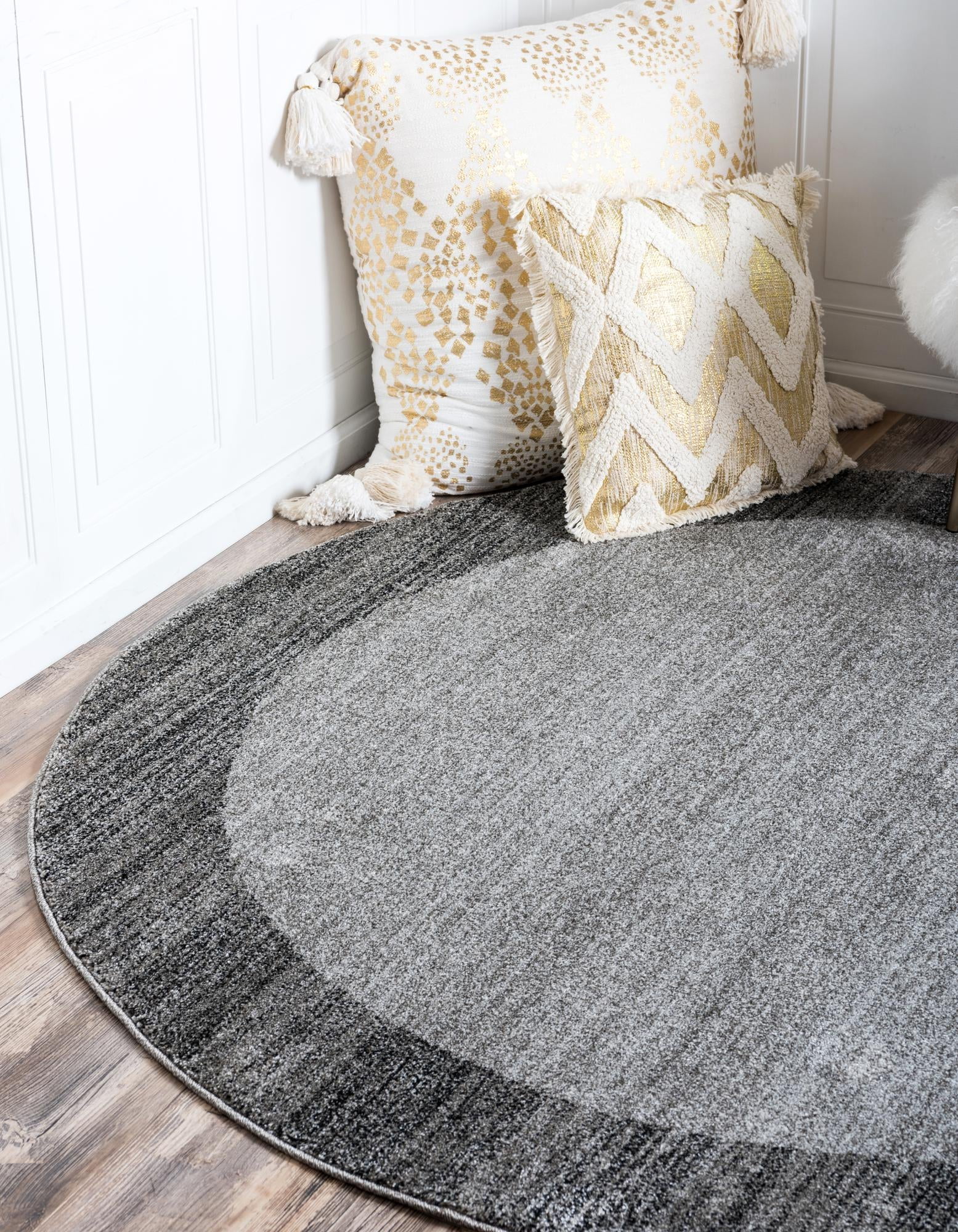 Rugs.com Angelica Collection Rug – 4 Ft Round Light Gray Medium Rug ...