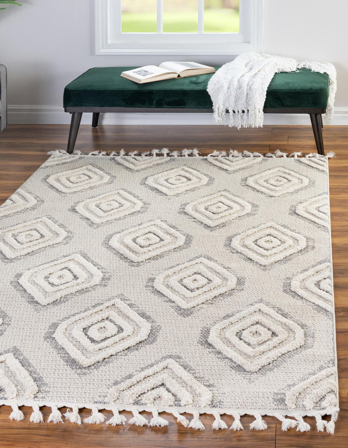 Rugs.com Cherokee Collection Rug – 9' x 12' Ivory High Rug Perfect For ...