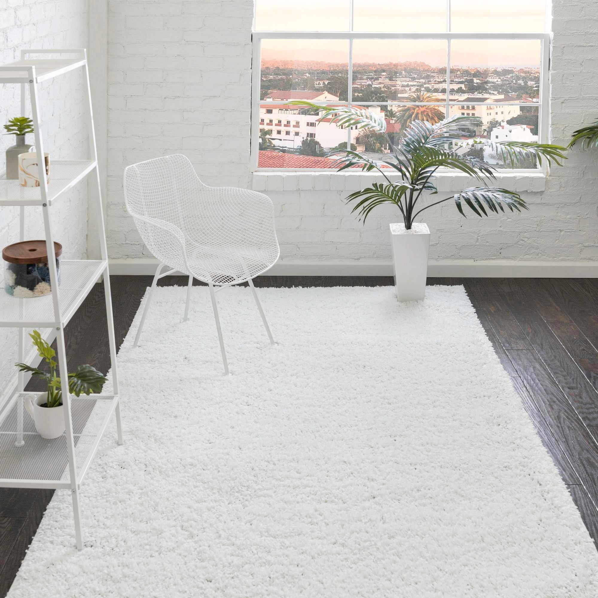 Rugs.com Everyday Shag Rug – White 4x6 Shag Rug Perfect for Entryways ...