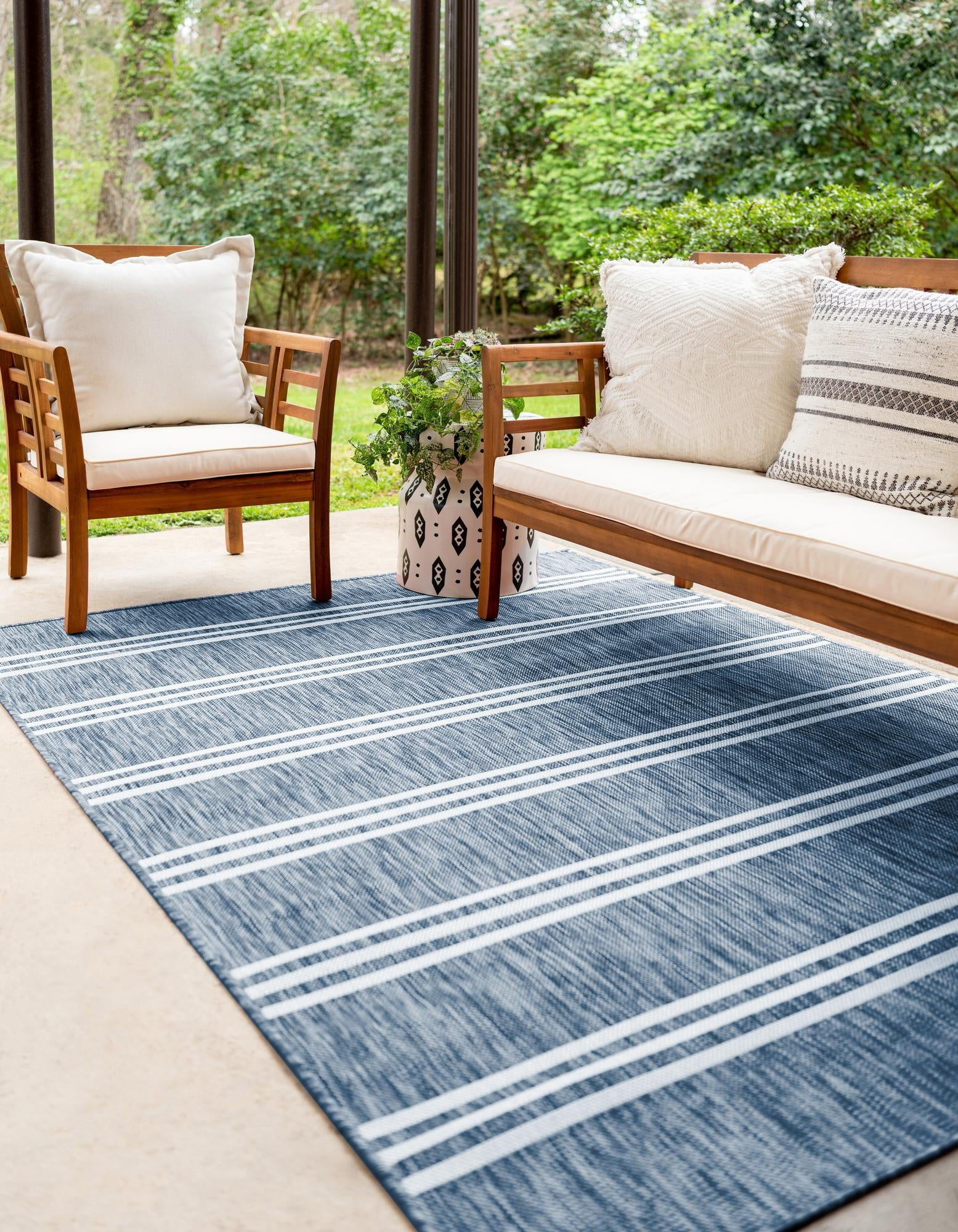Rugs.com Jill Zarin Outdoor Collection Rug – 3' 3 x 5' 3 Blue Flatweave ...