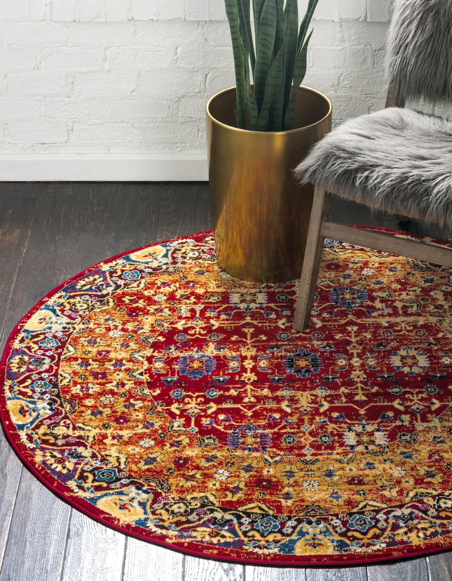 Rugs.com Kennedy Collection Rug – 5' Round Red Medium Rug Perfect For ...