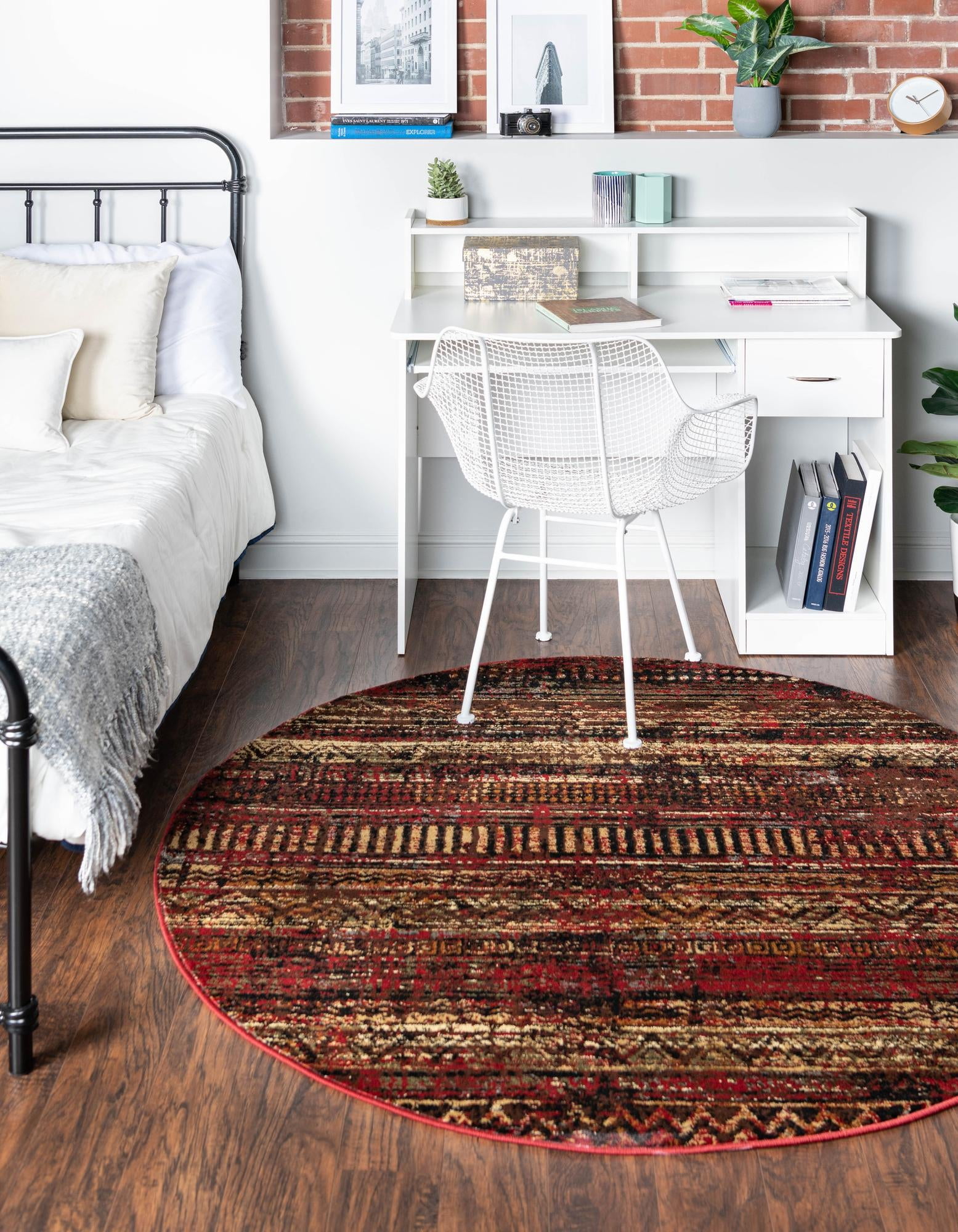 Rugs.com Saturn Collection Rug – 5 Ft Round Burgundy Medium Rug Perfect ...