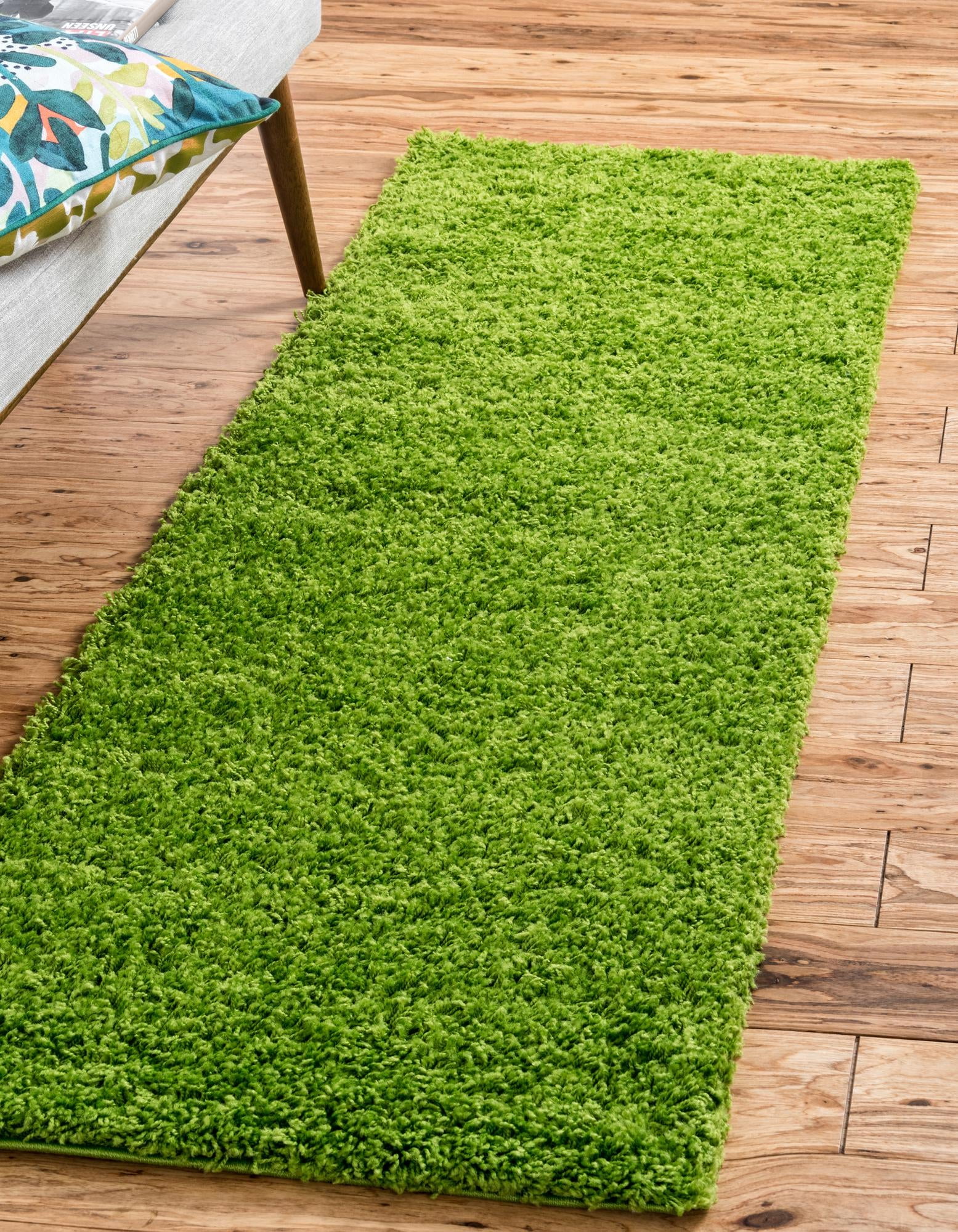 Rugs.com Solid Shag Collection Rug – 20 Ft Runner Grass Green Shag Rug ...