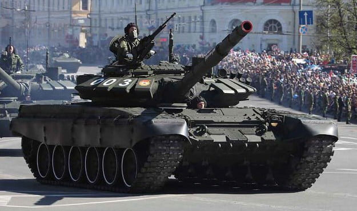 Russian T72B3 Tank 1:35 - Walmart.com