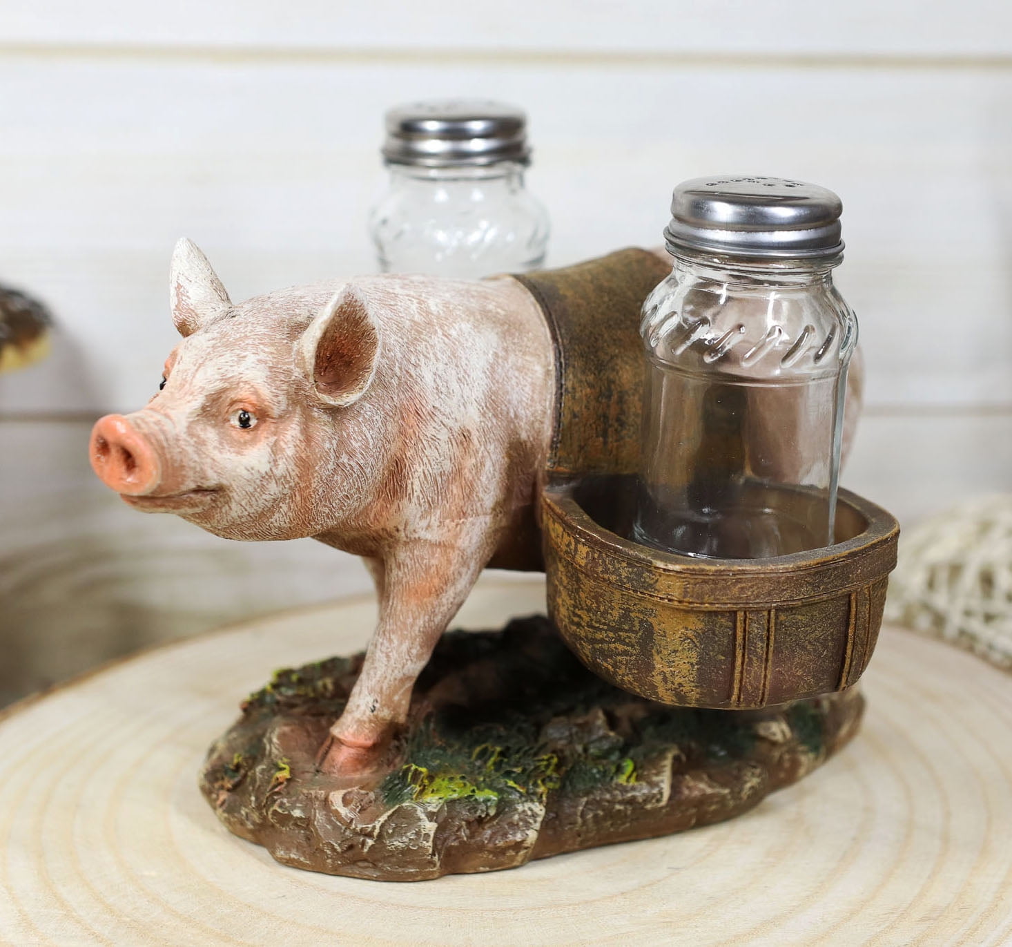 Rustic Animal Farm Barn Porky Pig With Saddlebags Salt Pepper Shakers ...