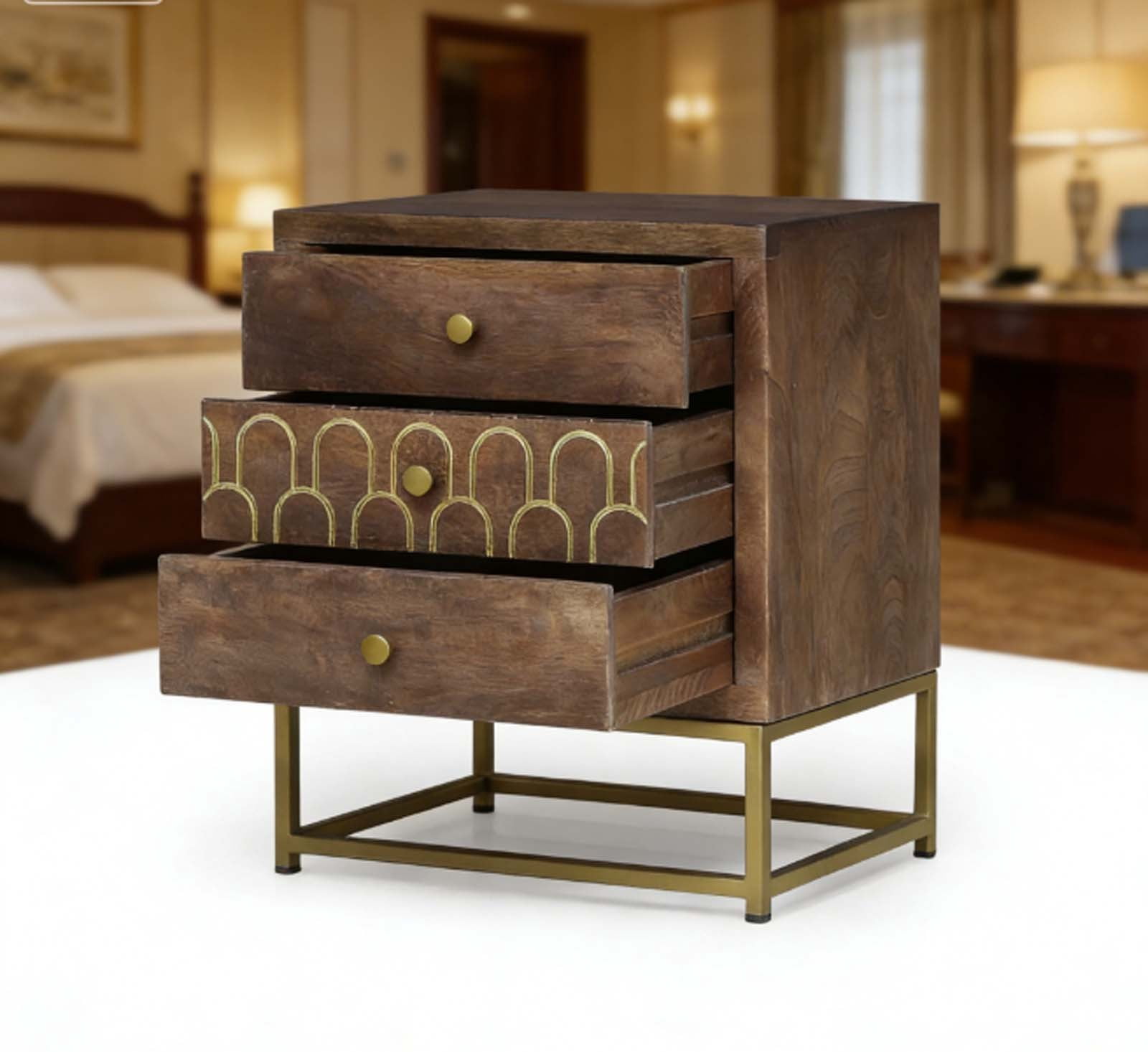 Rustic Farmhouse Nightstand & Antique Bedside Table, 3-Drawer Mango ...
