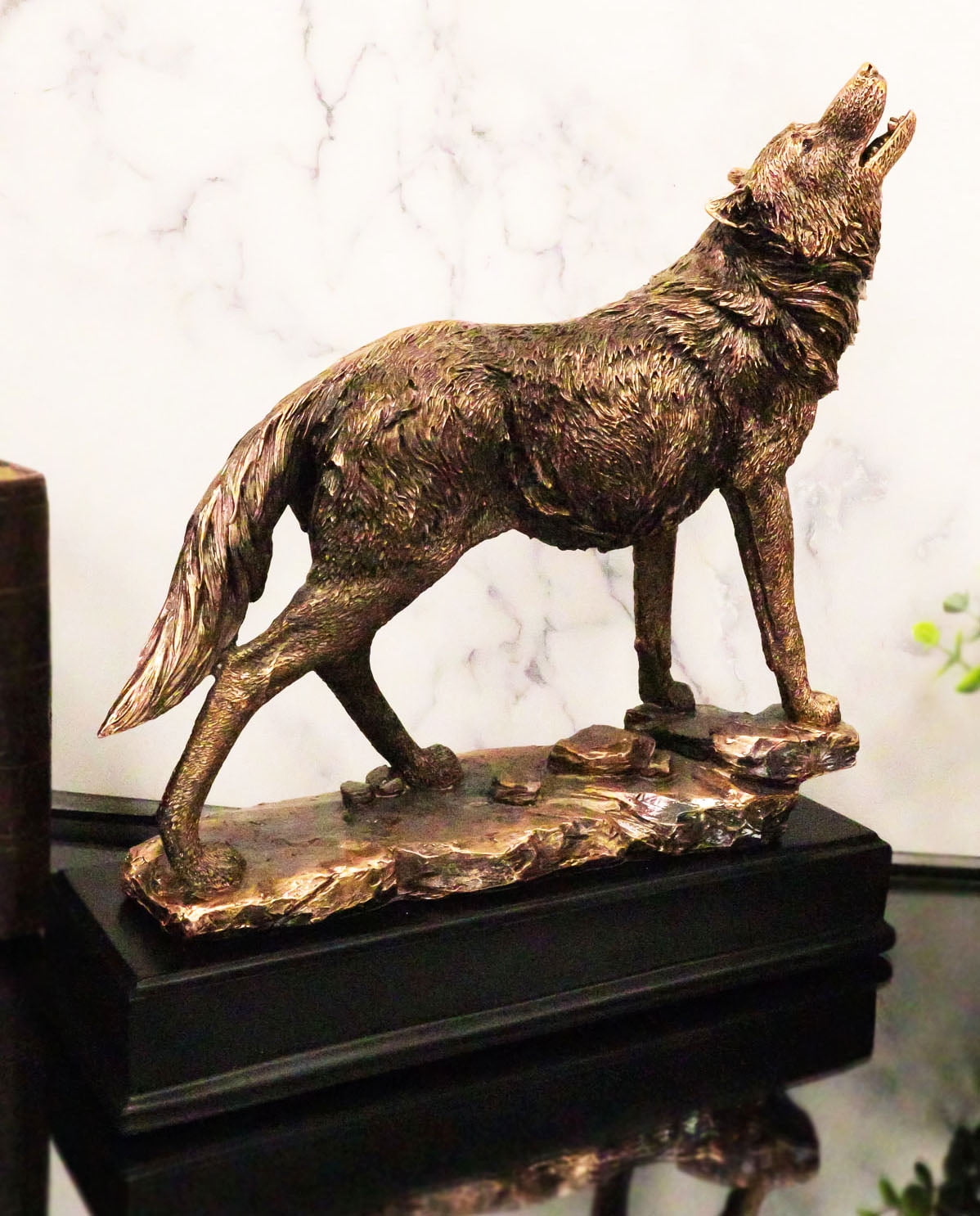 Rustic Forest Woodlands Howling Spirit Alpha Wolf Figurine With Trophy ...