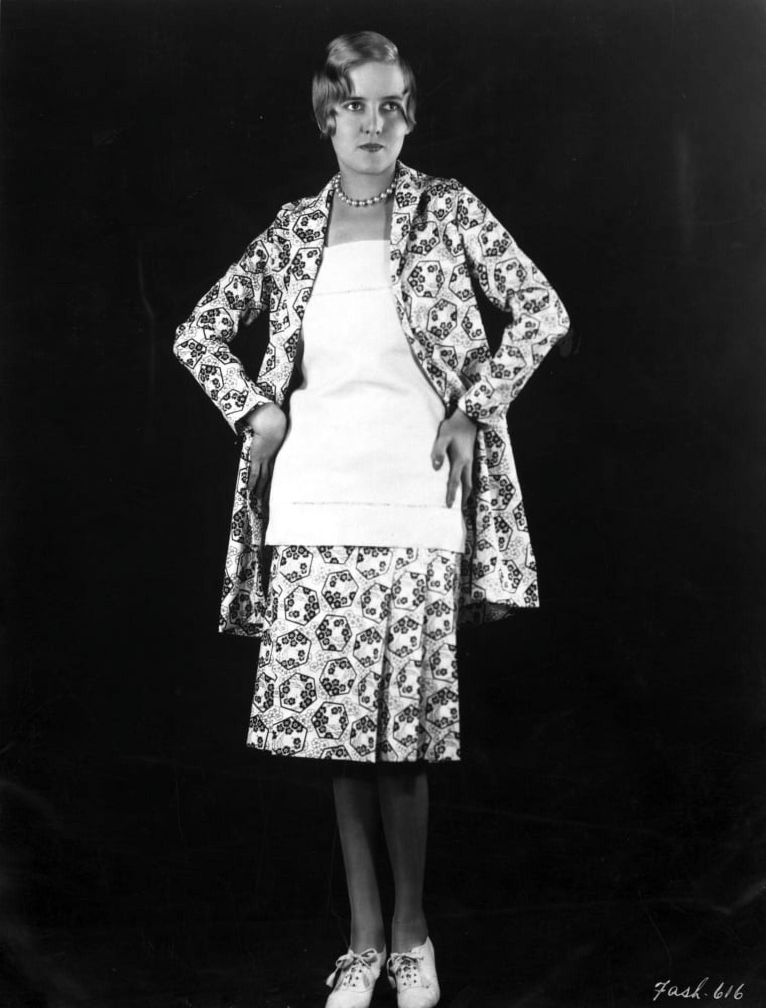 Ruth Taylor Black Background Portrait Photo Print (8 x 10) - Walmart.com