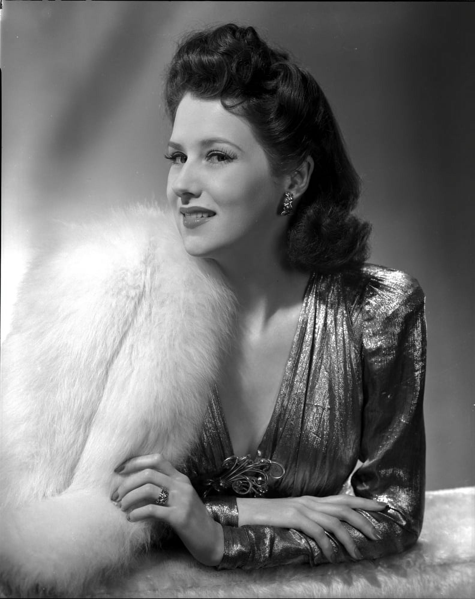 Ruth Warrick Posed in Classic Photo Print (8 x 10) - Walmart.com