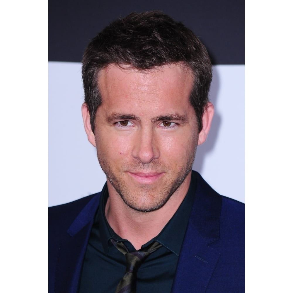 Ryan Reynolds At Arrivals For Turbo Premiere Photo Print - Walmart.com