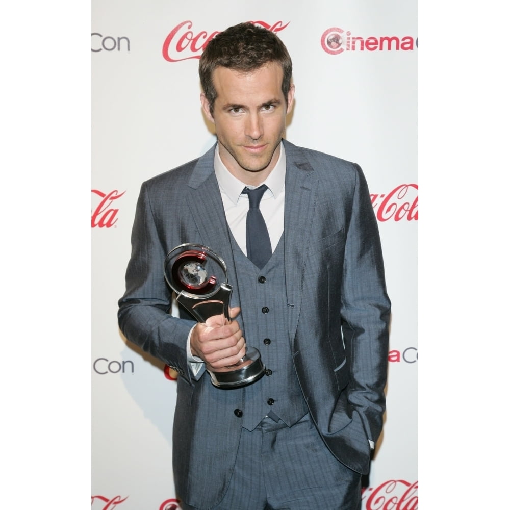 Ryan Reynolds In Attendance For 2011 Cinemacon Big Screen Achievement ...