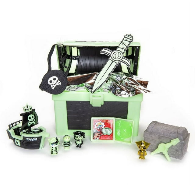 Ryan's World Glow in the Dark Capn Ryans Micro Mystery Treasure Chest ...