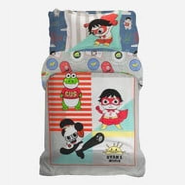 Ryan's World Full/Queen Bedroom Bedding Set - Duvet and 2 Shams ...
