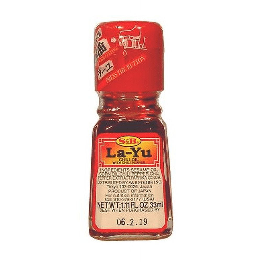 S&B La-Yu Chili Oil With Chili Pepper 1.11oz/33ml辣油 - Walmart.com