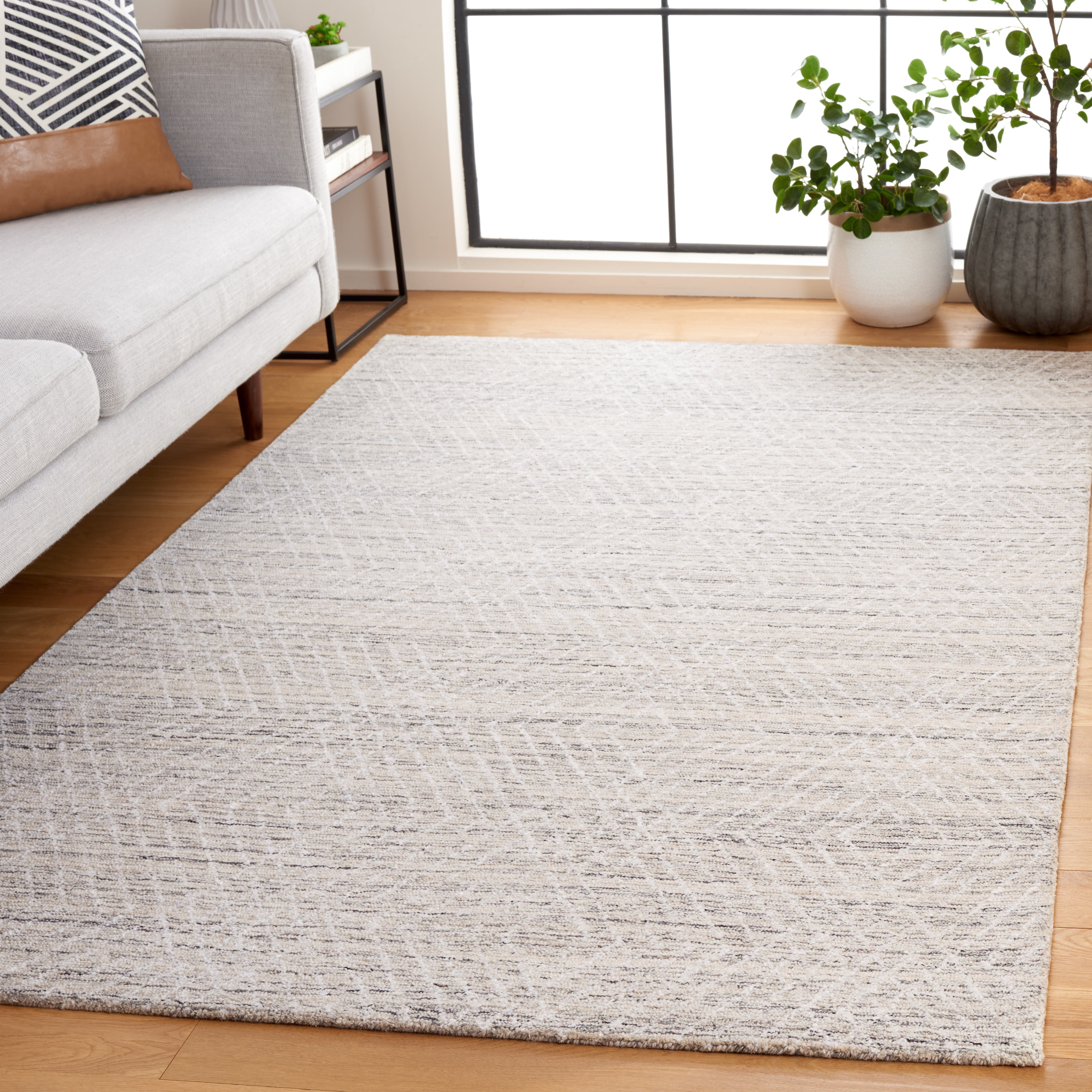 SAFAVIEH Abstract Dania Diamond Area Rug, Silver/Ivory, 8' x 10 ...