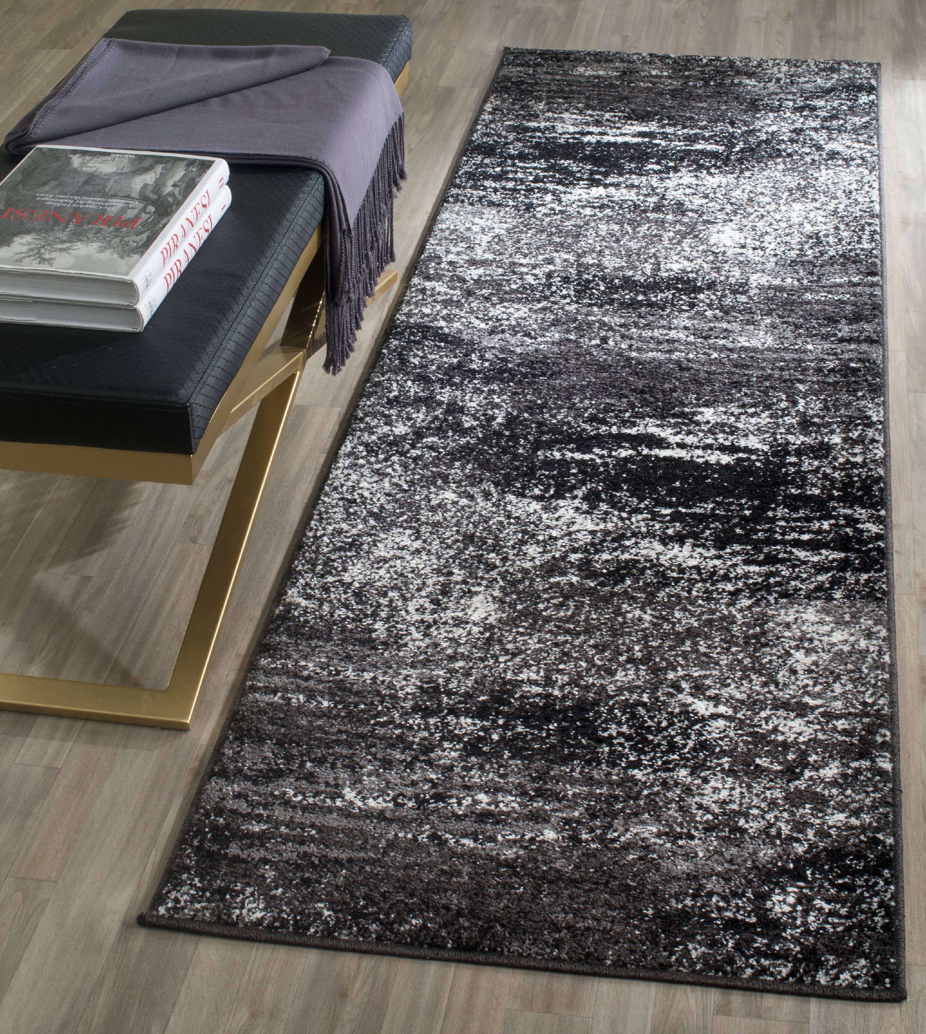 SAFAVIEH Adirondack Rudyard Abstract Runner Rug, Silver/Black, 2'1" x 6 ...