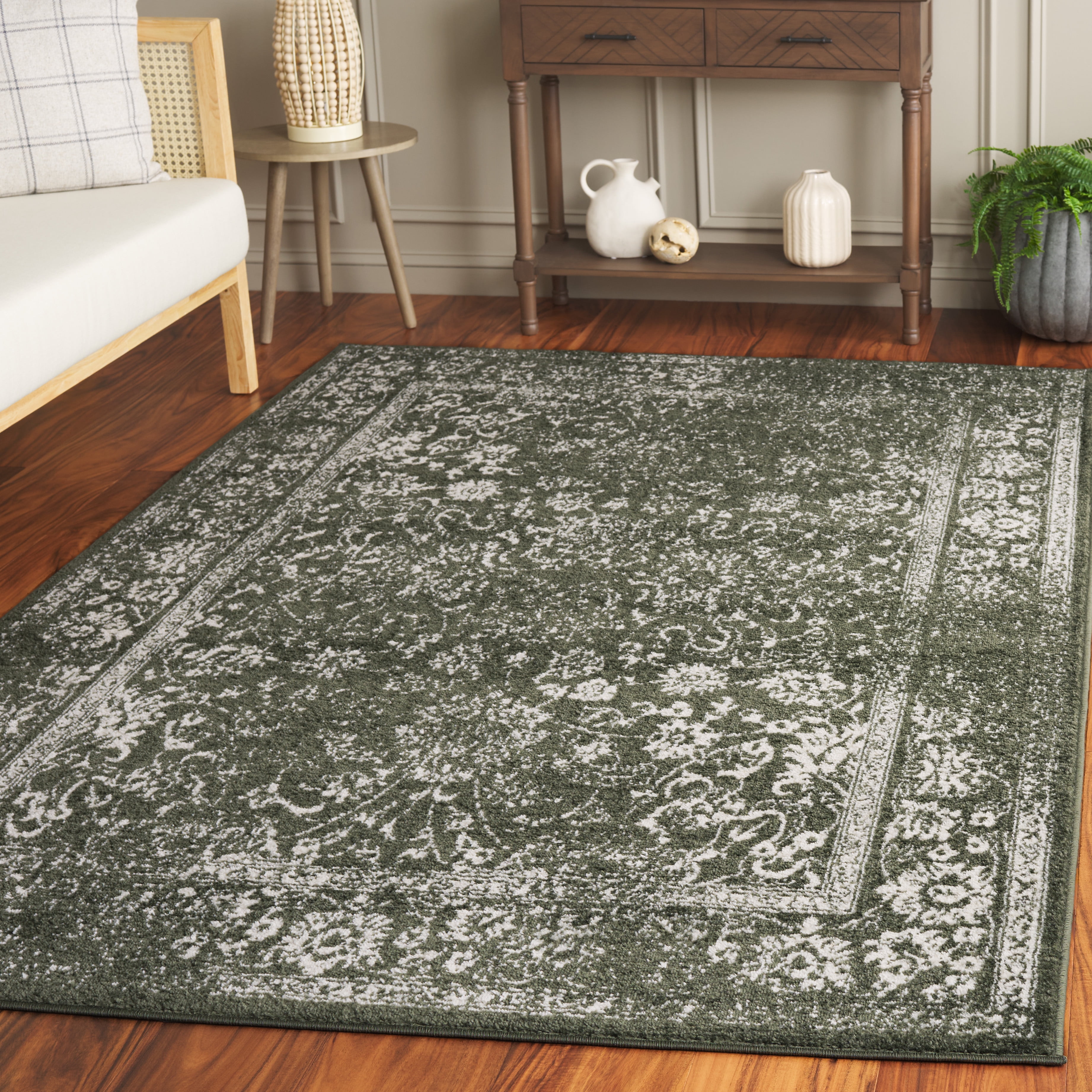 SAFAVIEH Adirondack Wyatt Traditional Distressed Area Rug, Dark Green ...