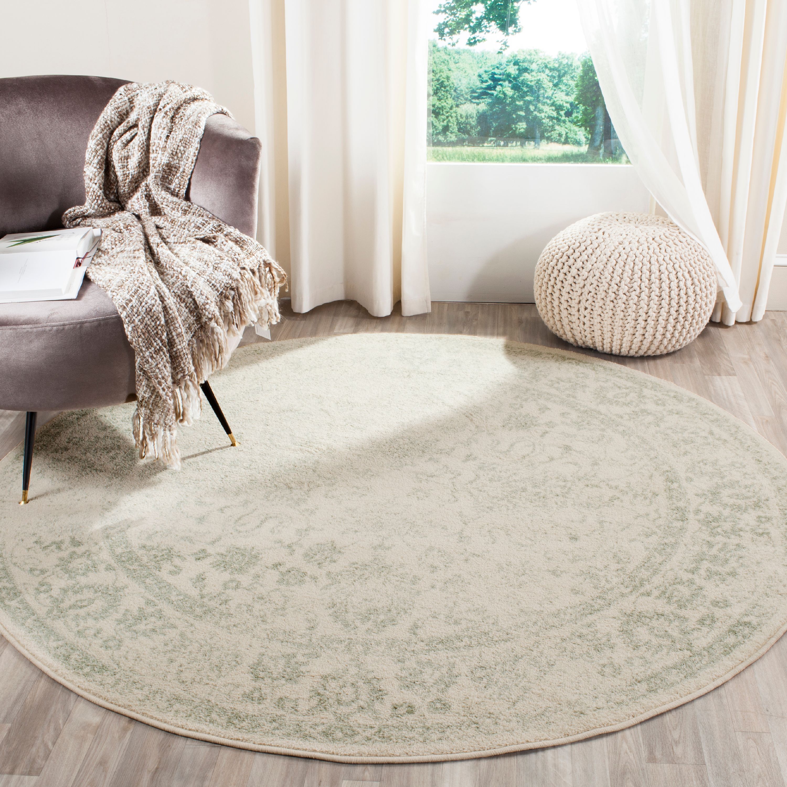 SAFAVIEH Adirondack Wyatt Traditional Area Rug, Ivory/Sage, 6' x 9 ...