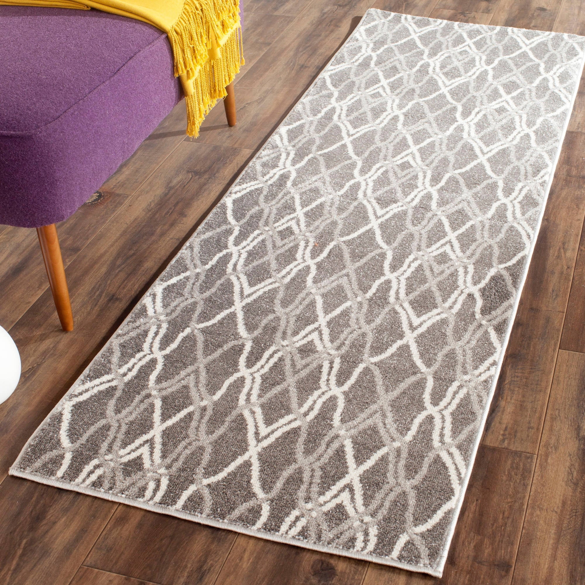 SAFAVIEH Amherst Virginia Geometric Runner Rug, Grey/Light Grey, 2'3" x ...