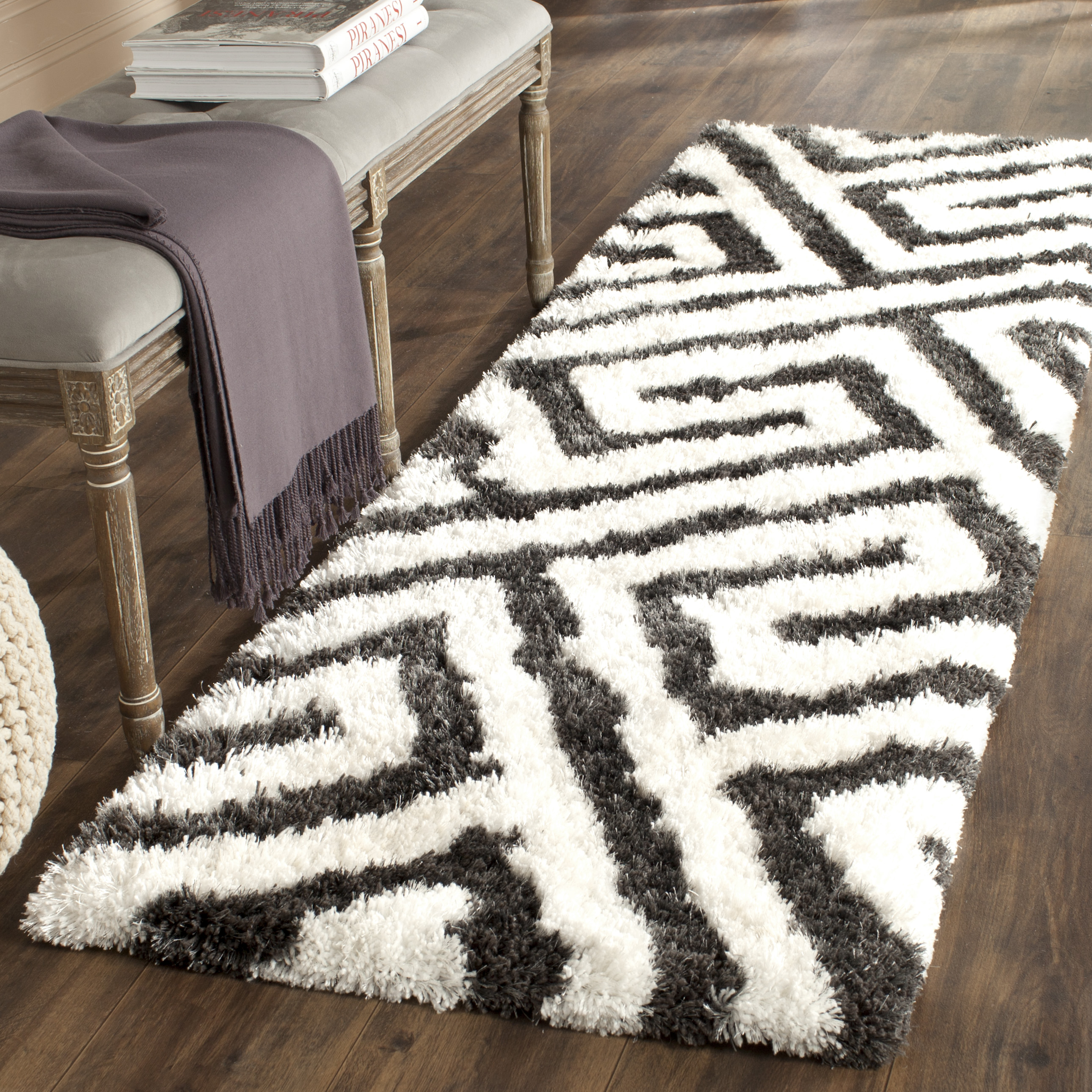 SAFAVIEH Barcelona Dortha Geometric Shag Runner Rug, Graphite/Ivory, 2 ...