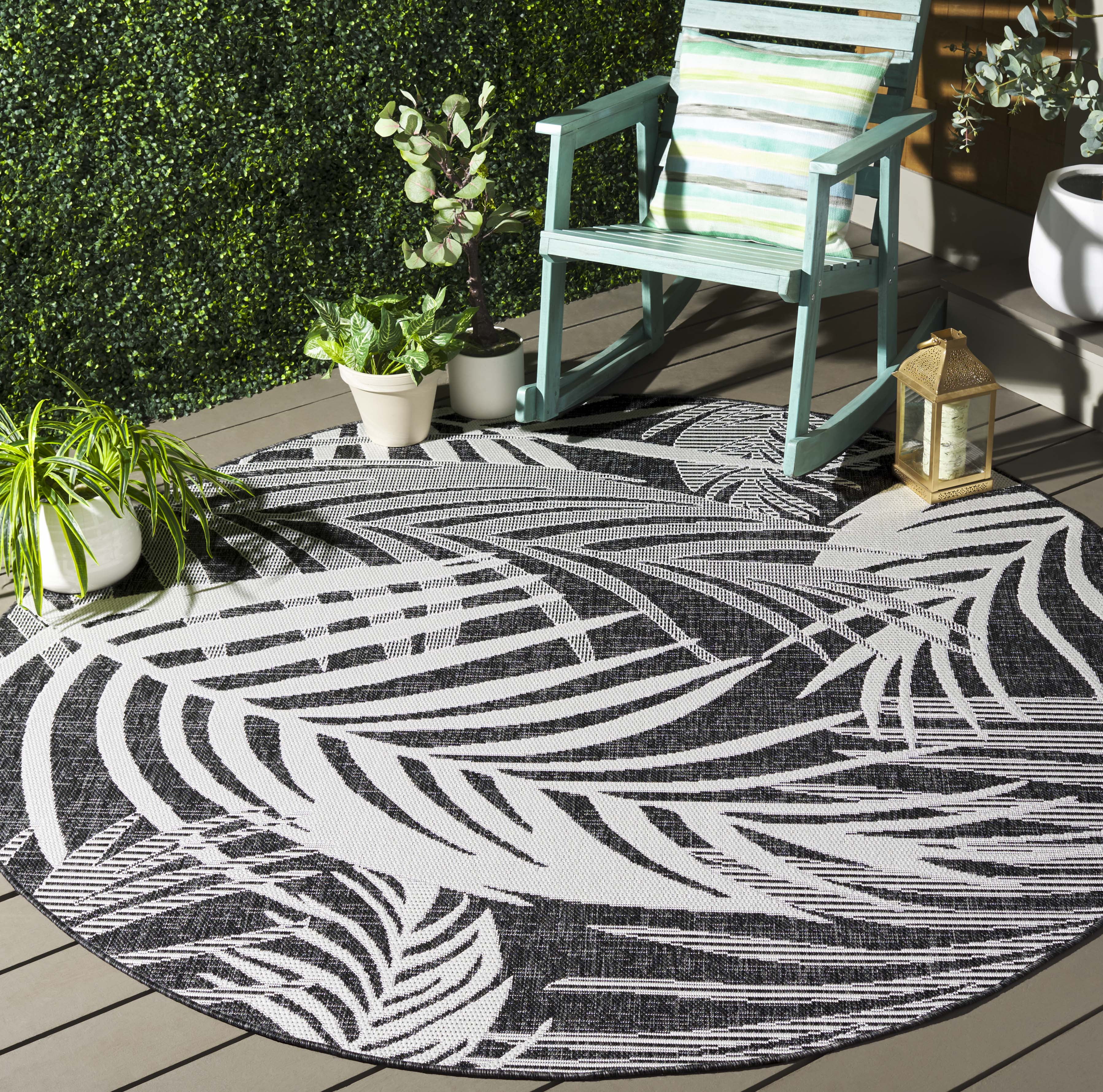 SAFAVIEH Beach House Kaeden Botanical Indoor/Outdoor Area Rug, Charcoal ...
