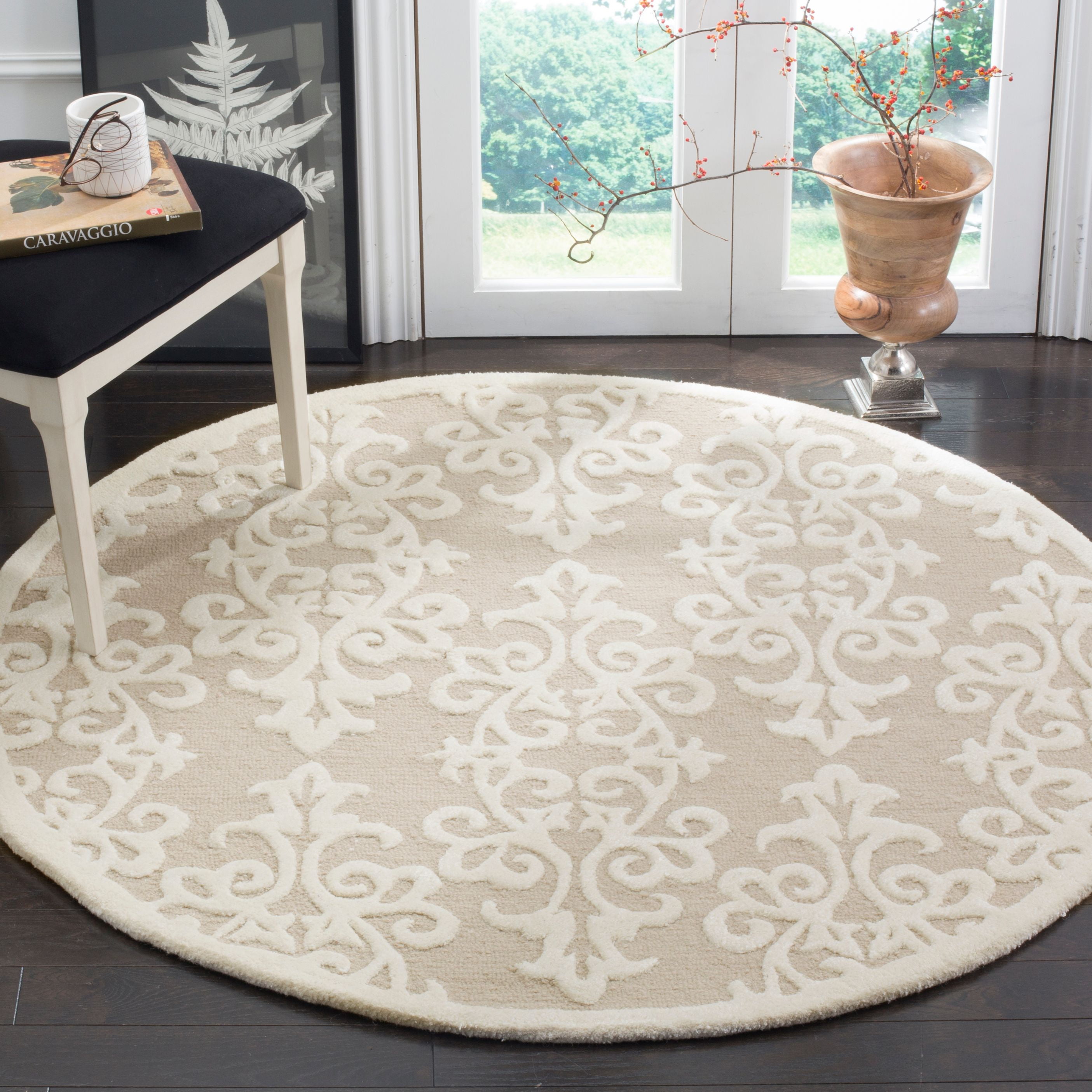 SAFAVIEH Bella Galena Damask Vines Wool Area Rug, Sand/Ivory, 5' x 5 ...