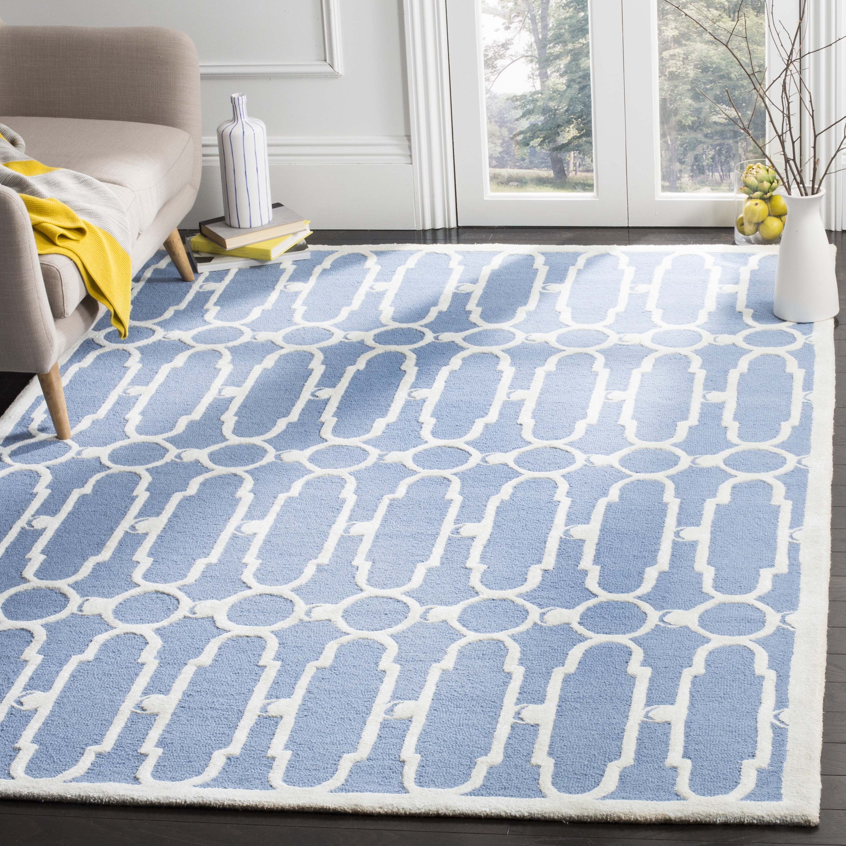 SAFAVIEH Bella Hadley Geometric Swirls Wool Area Rug, Blue/Ivory, 5' x ...