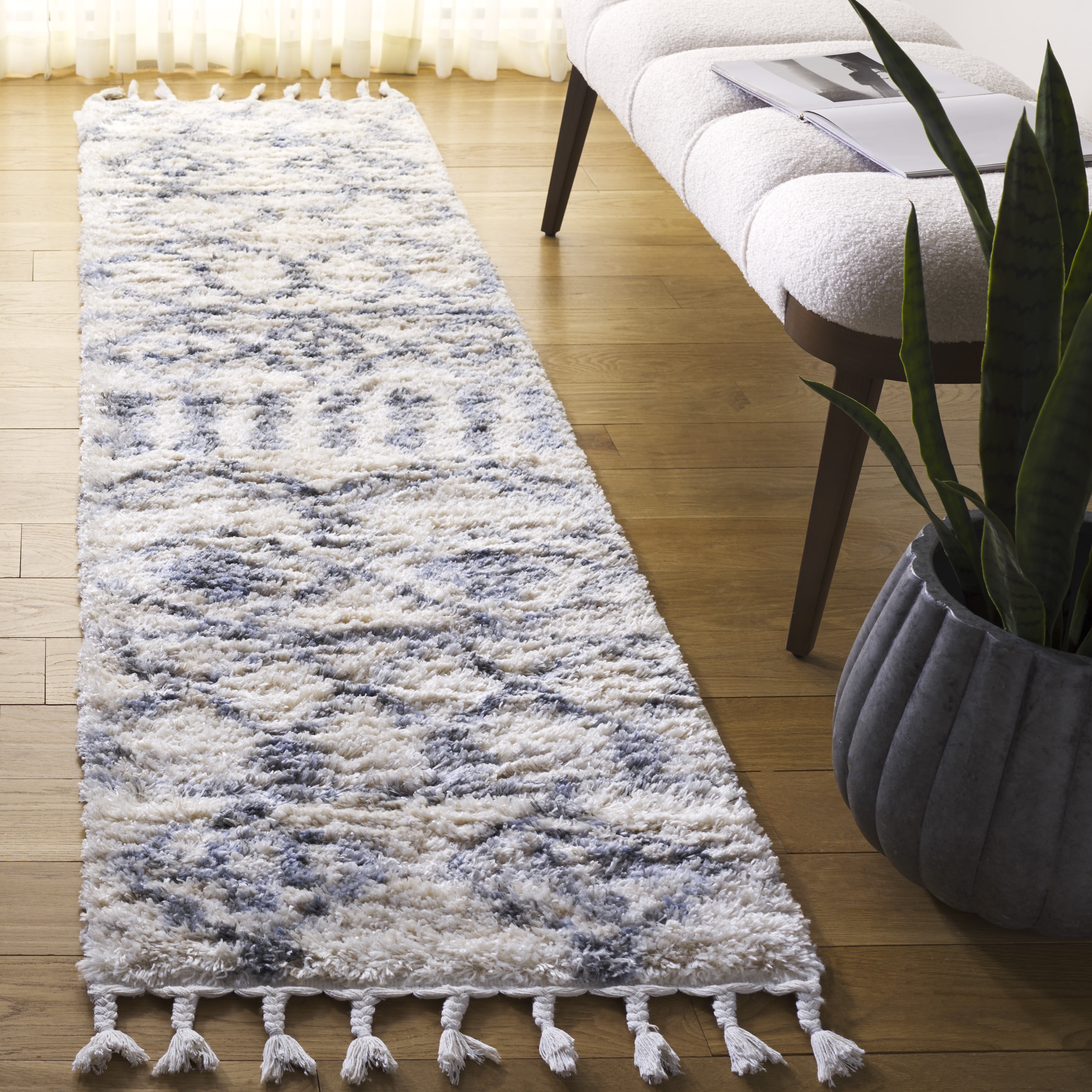SAFAVIEH Berber Fringe Rada Aztec Shag Runner Rug, Cream/Gray, 2' x 8 ...