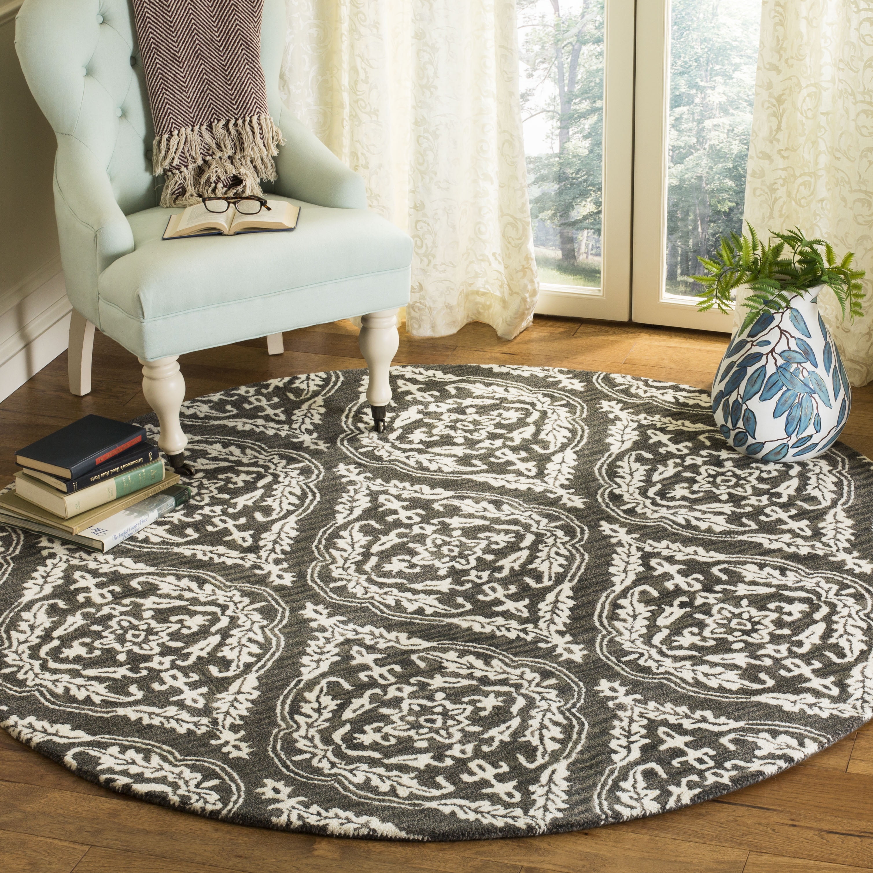 SAFAVIEH Blossom Frieda Damask Floral Wool Area Rug, Charcoal/Ivory, 6 ...