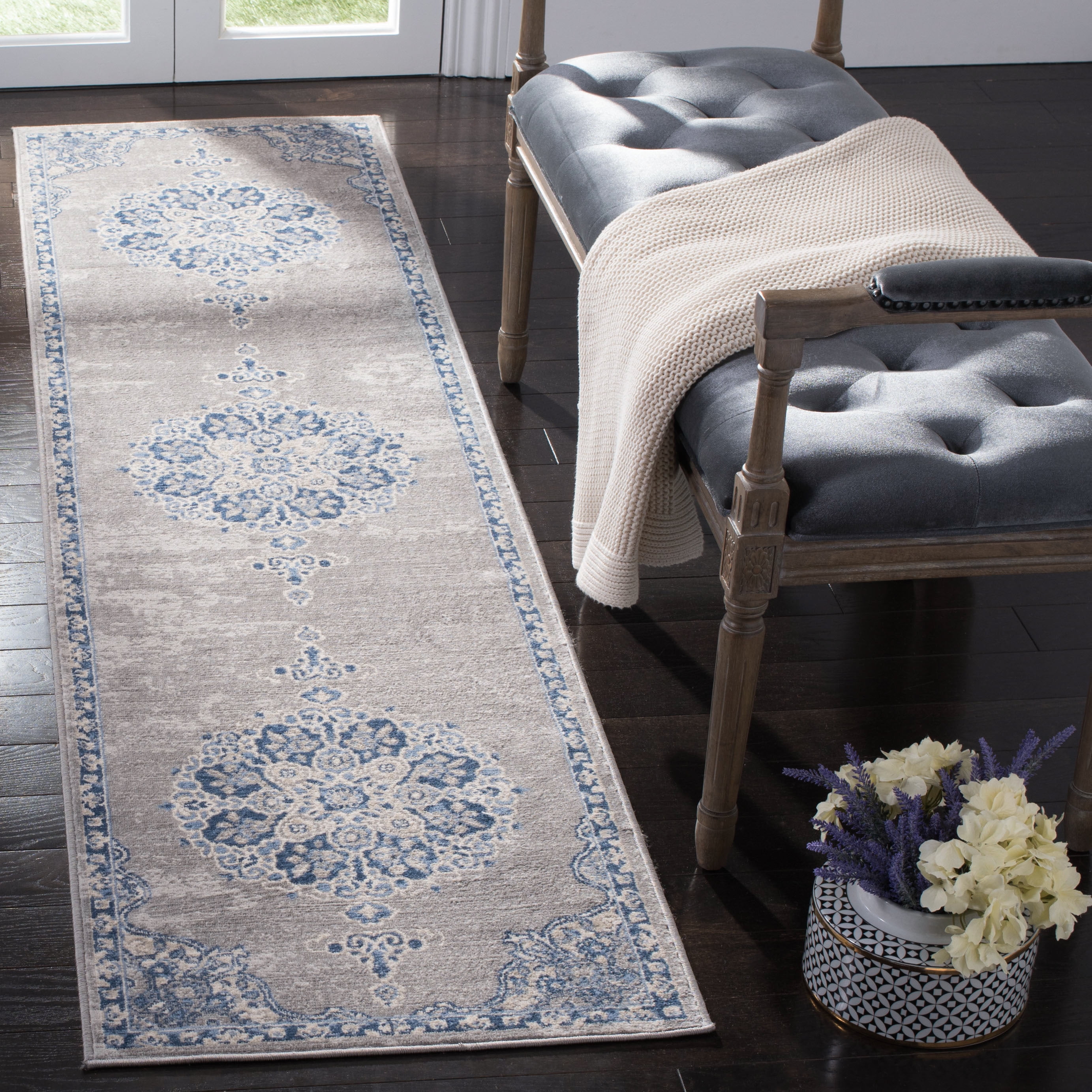 SAFAVIEH Brentwood Cahal Oriental Runner Rug, Light Gray/Blue, 2' x 20 ...