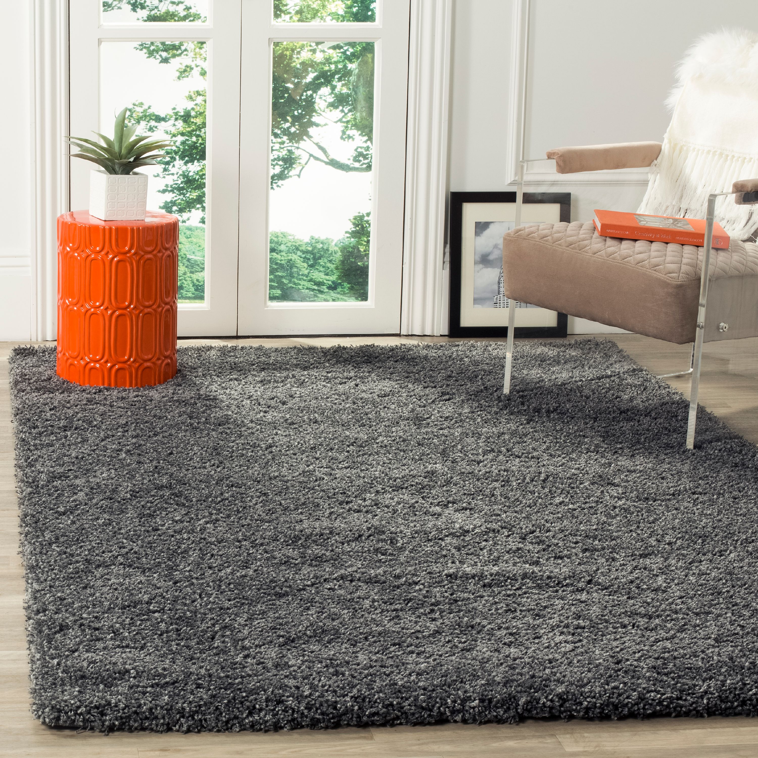 SAFAVIEH California Solid Plush Shag Area Rug, Taupe, 6'7" x 6'7" Round ...