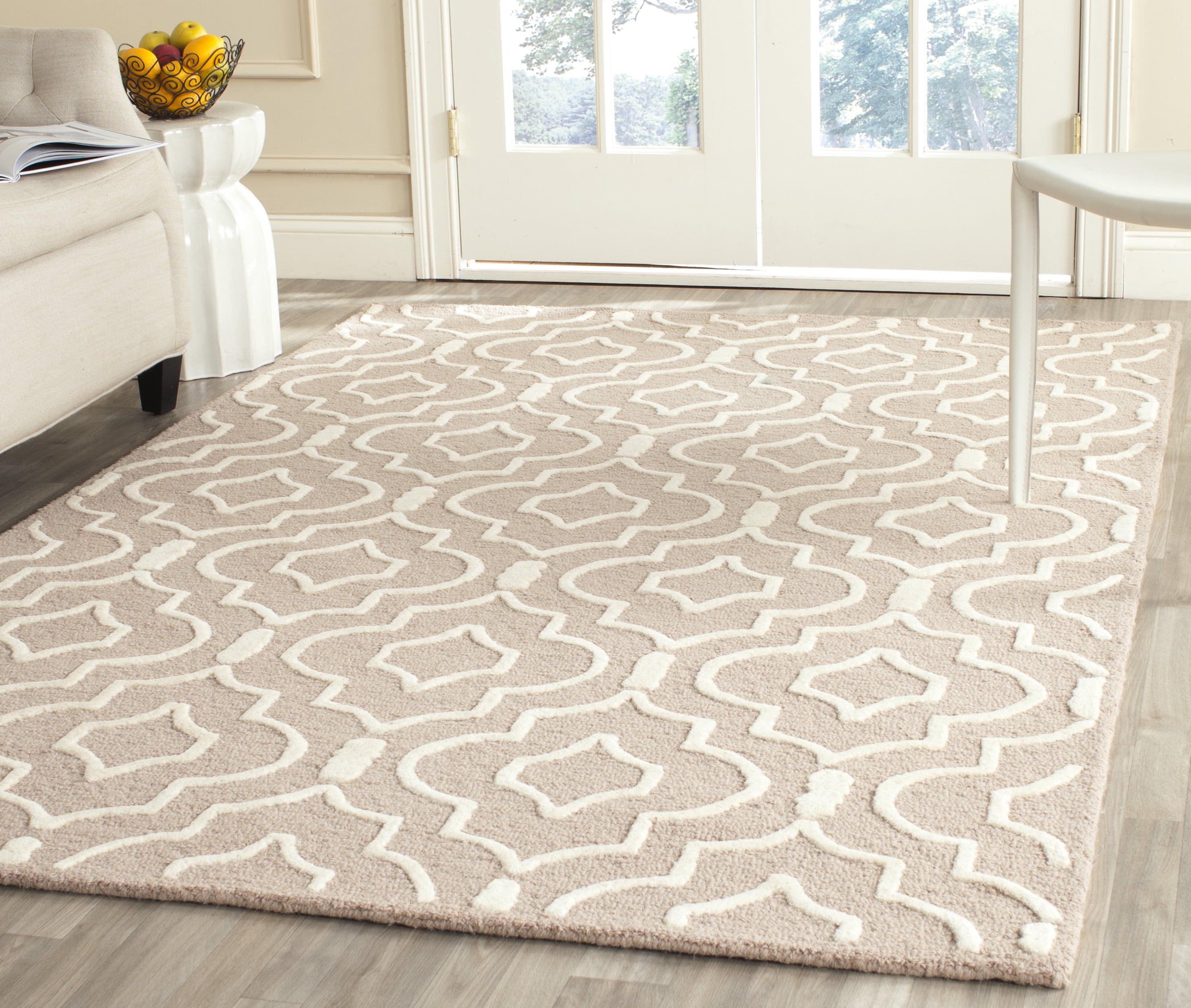 SAFAVIEH Cambridge Julian Geometric Wool Area Rug, Beige/Ivory, 8' x 8 ...