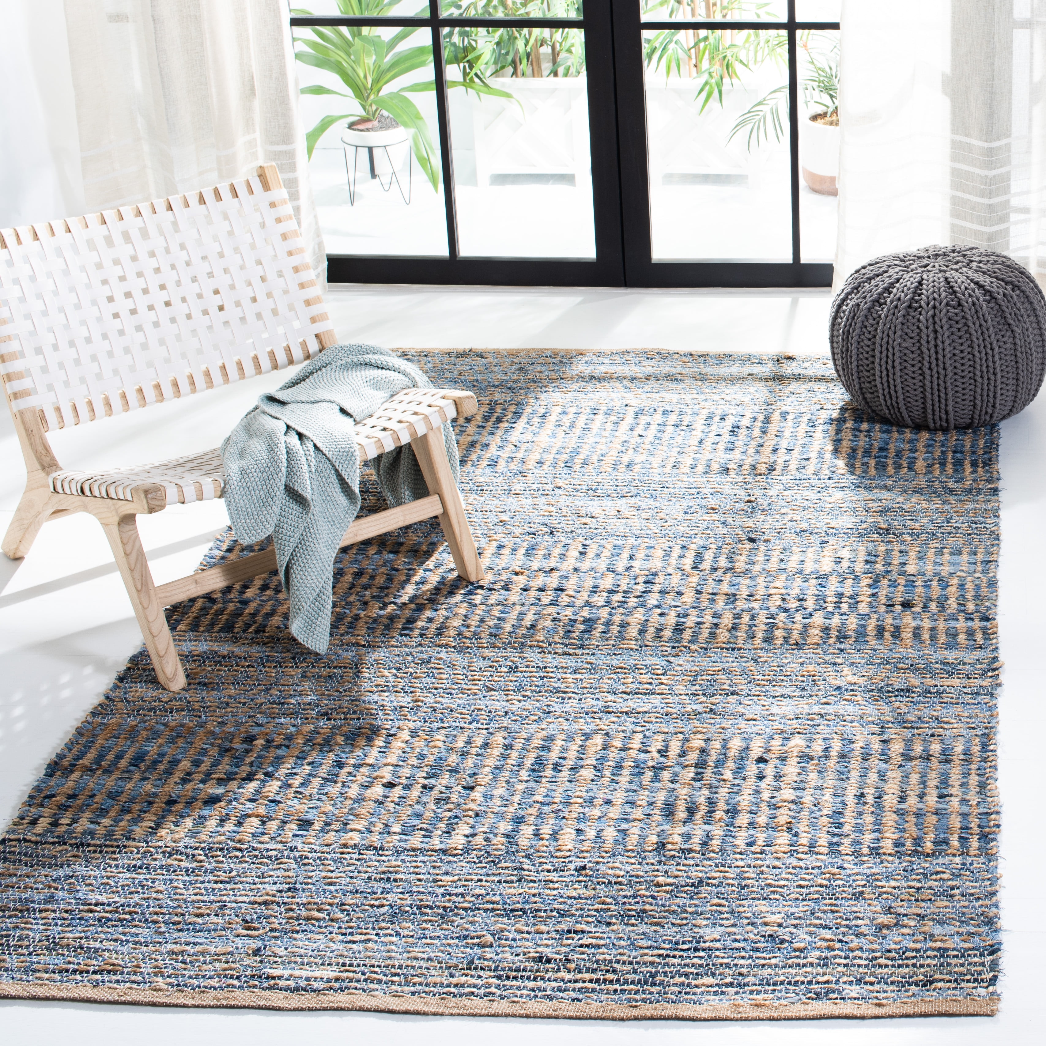 SAFAVIEH Cape Cod Gladwyn Geometric Area Rug, Natural/Blue, 5' x 8 ...