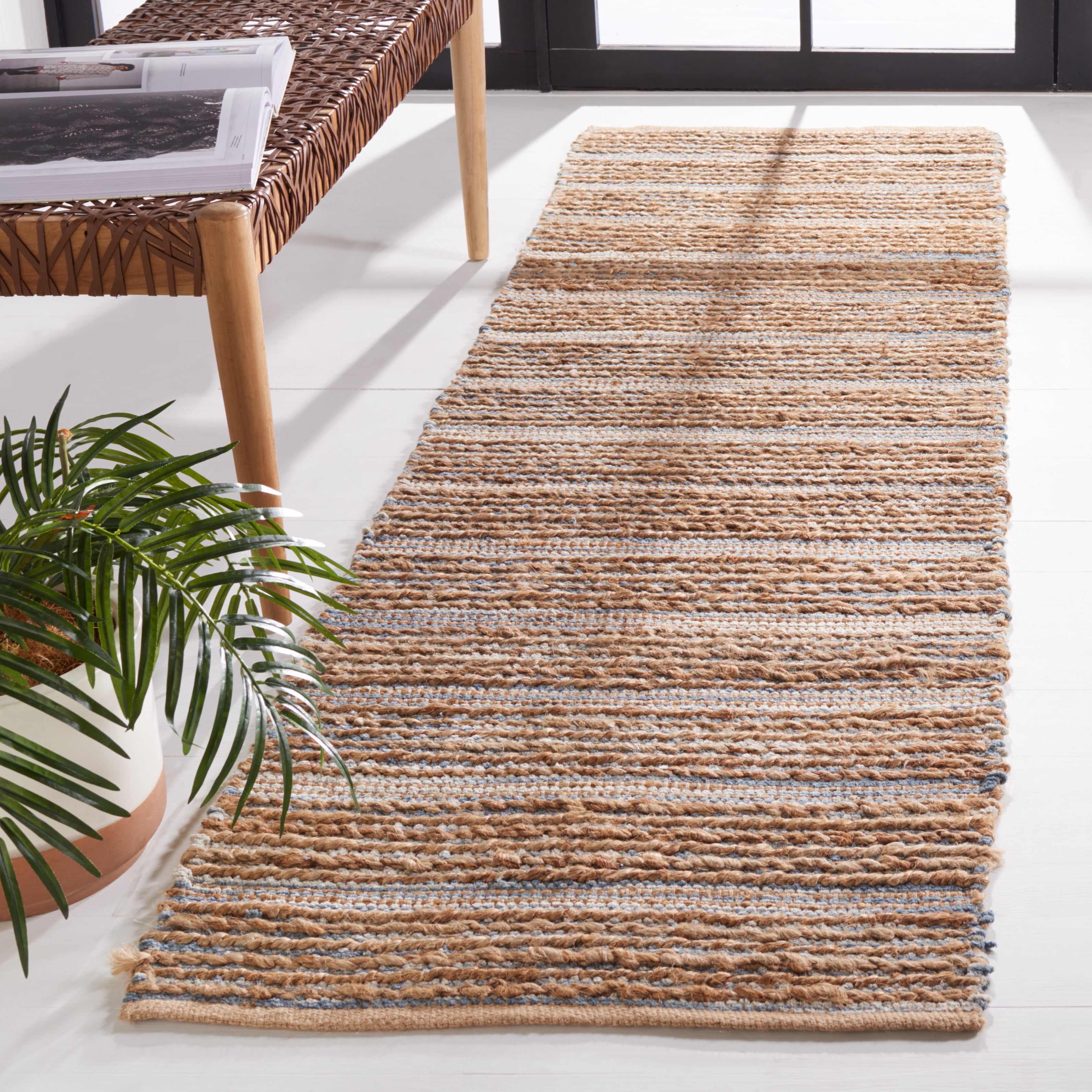 SAFAVIEH Cape Cod Isabella Geometric Runner Rug, Blue, 2'3" x 6 ...