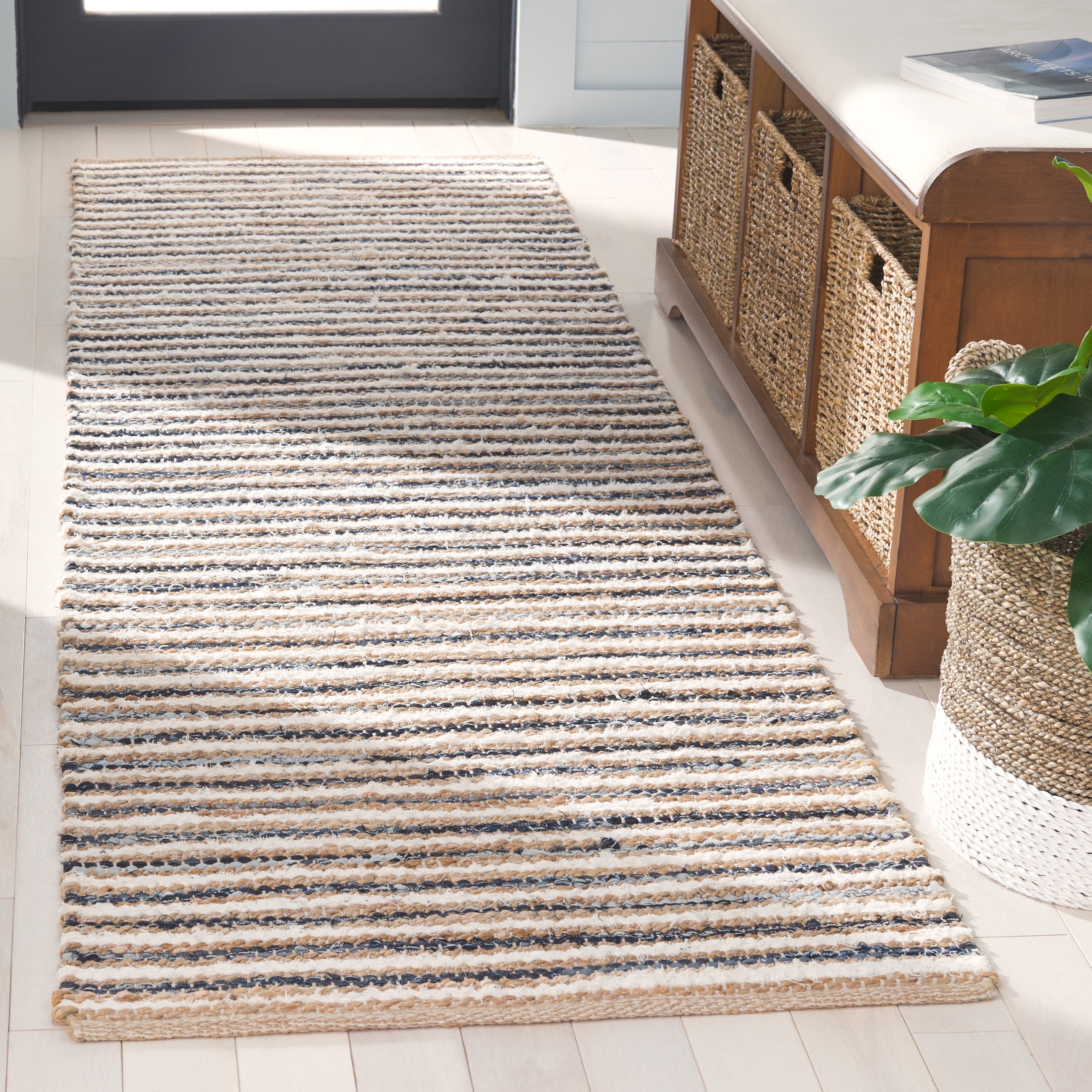SAFAVIEH Cape Cod Jacinth Striped Runner Rug, Natural/Navy, 2'3" x 8 ...