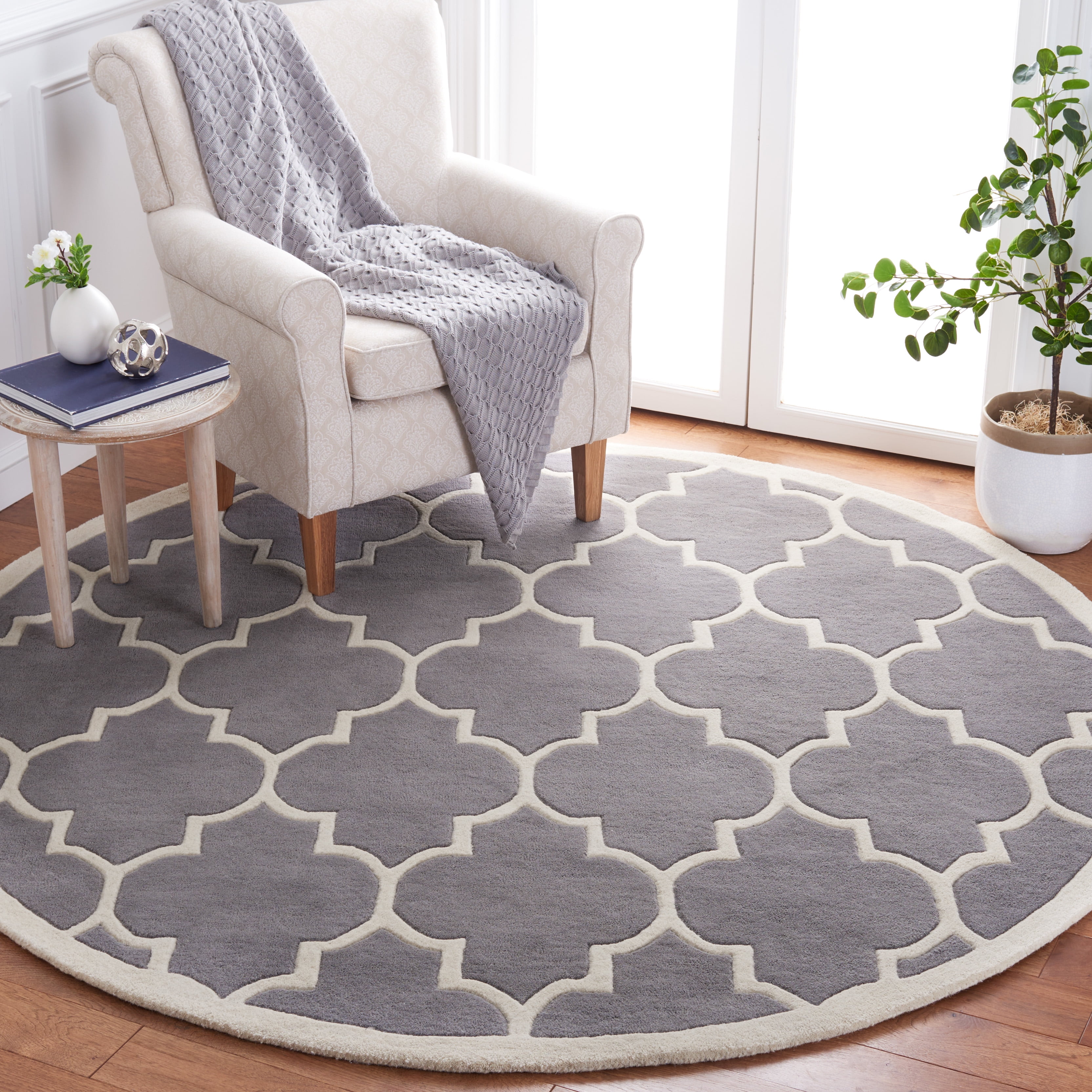 SAFAVIEH Chatham Gavin Geometric Wool Area Rug, Dark Gray/Ivory, 7' x 7 ...