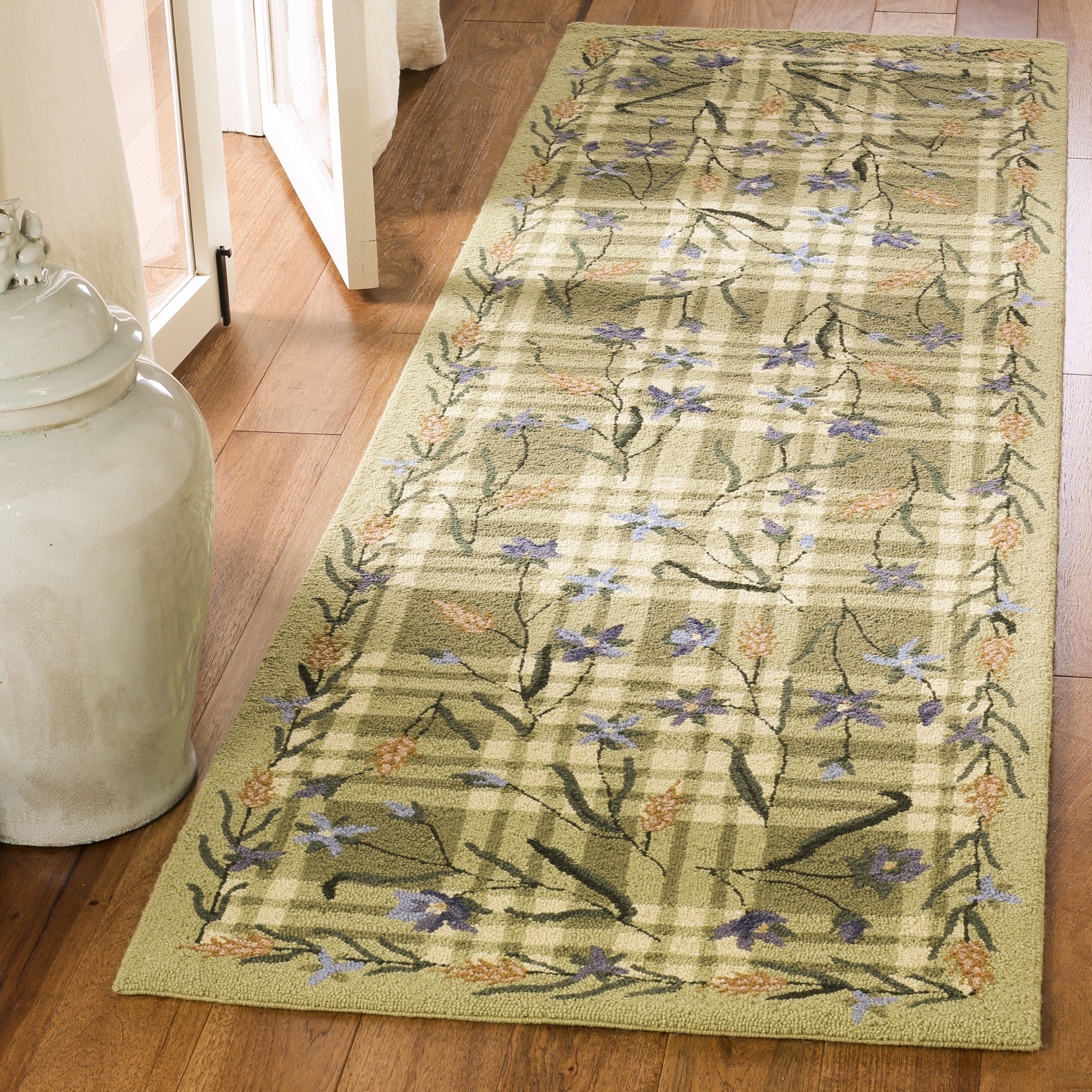 Safavieh Chelsea Charlotte Floral Runner Rug, Green, 2'6" x 10 ...