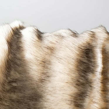 SAFAVIEH Faux Shadow Solid Fur Throw, 50" x 60", White - Walmart.com