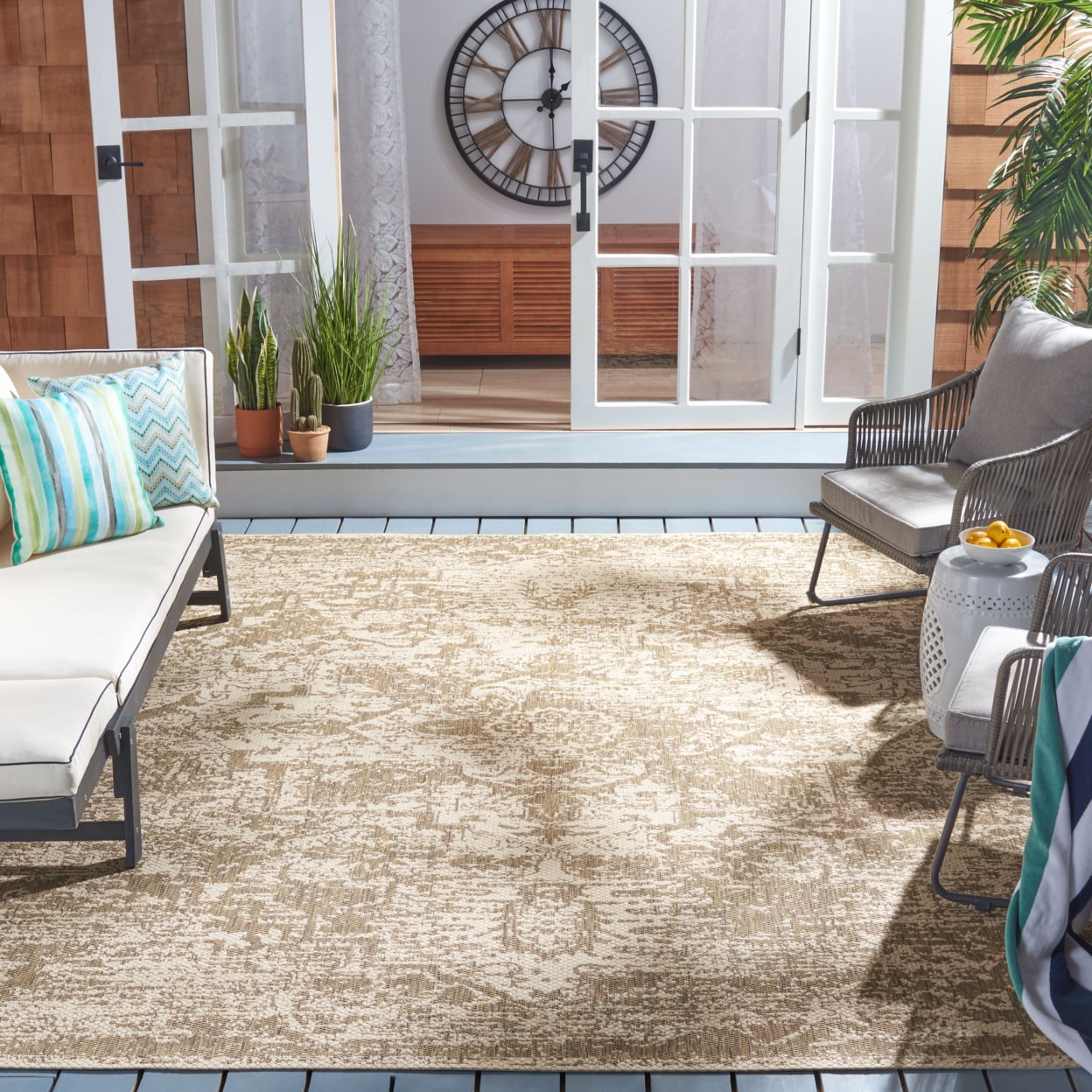 SAFAVIEH Courtyard Alec Medallion Indoor/Outdoor Area Rug, Ivory/Taupe ...