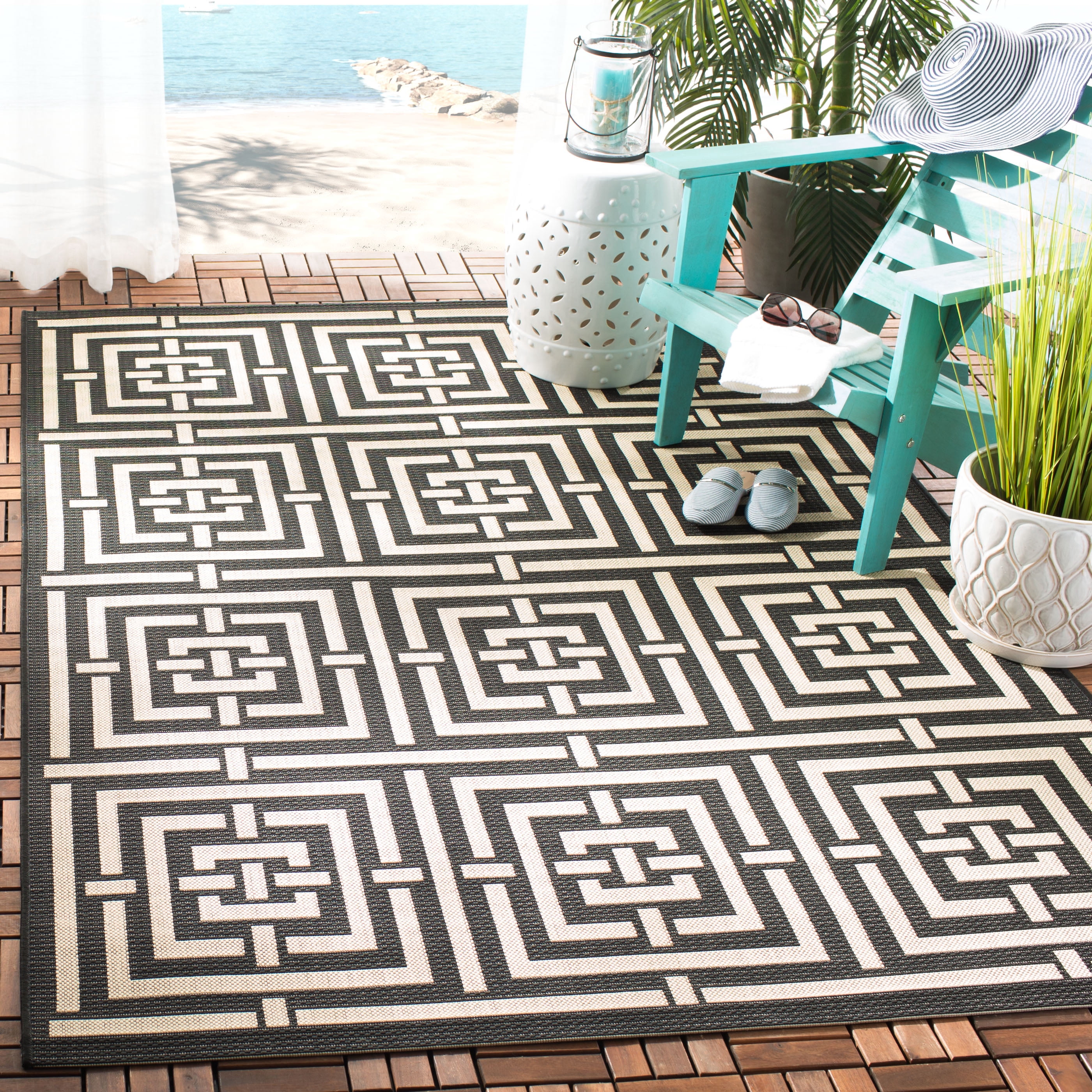Safavieh Courtyard Ariana Geometric Indoor/Outdoor Area Rug, Black/Bone ...