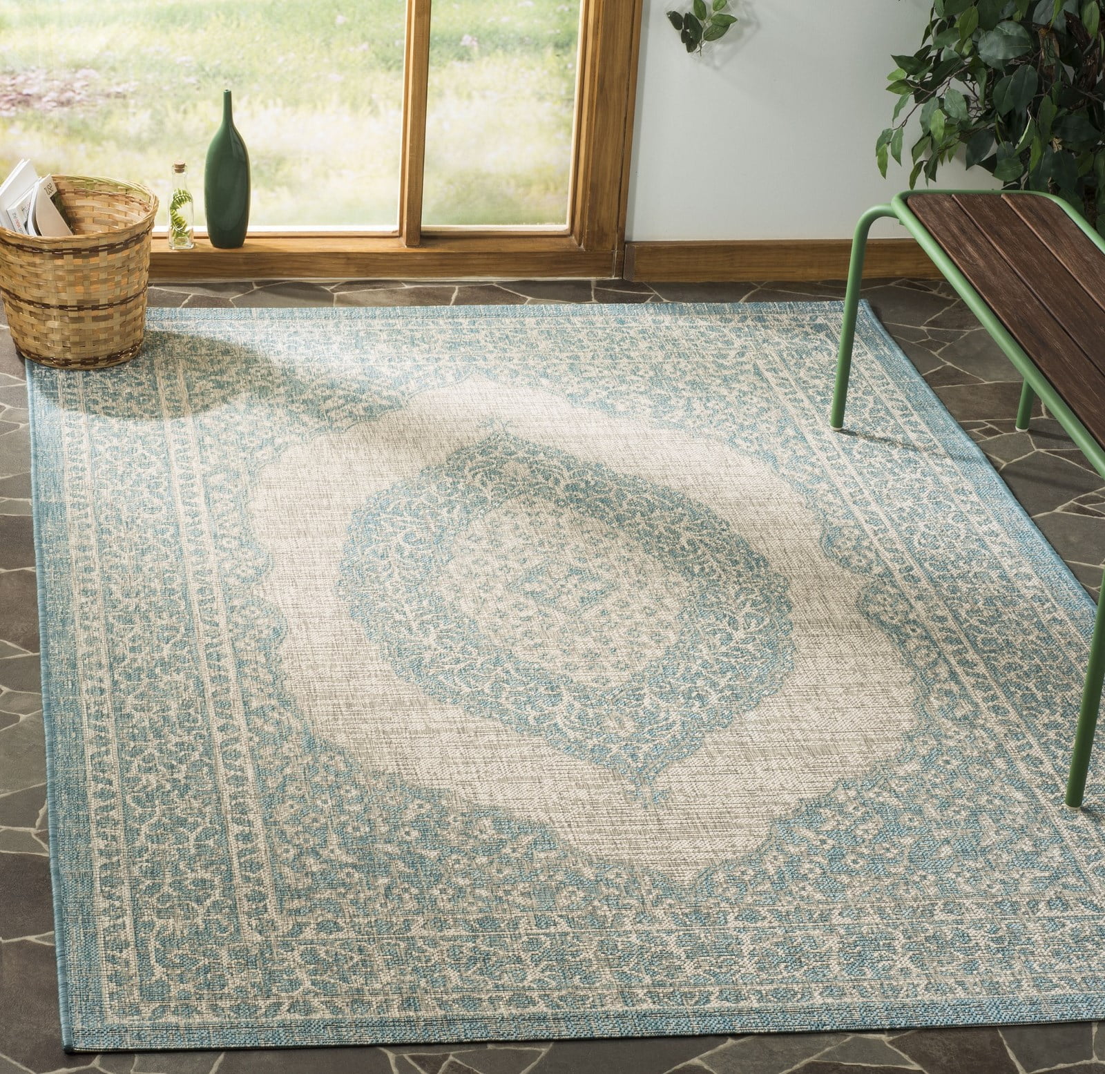 SAFAVIEH Courtyard Avi Traditional Indoor/Outdoor Area Rug, 6'7" x 9'6 ...