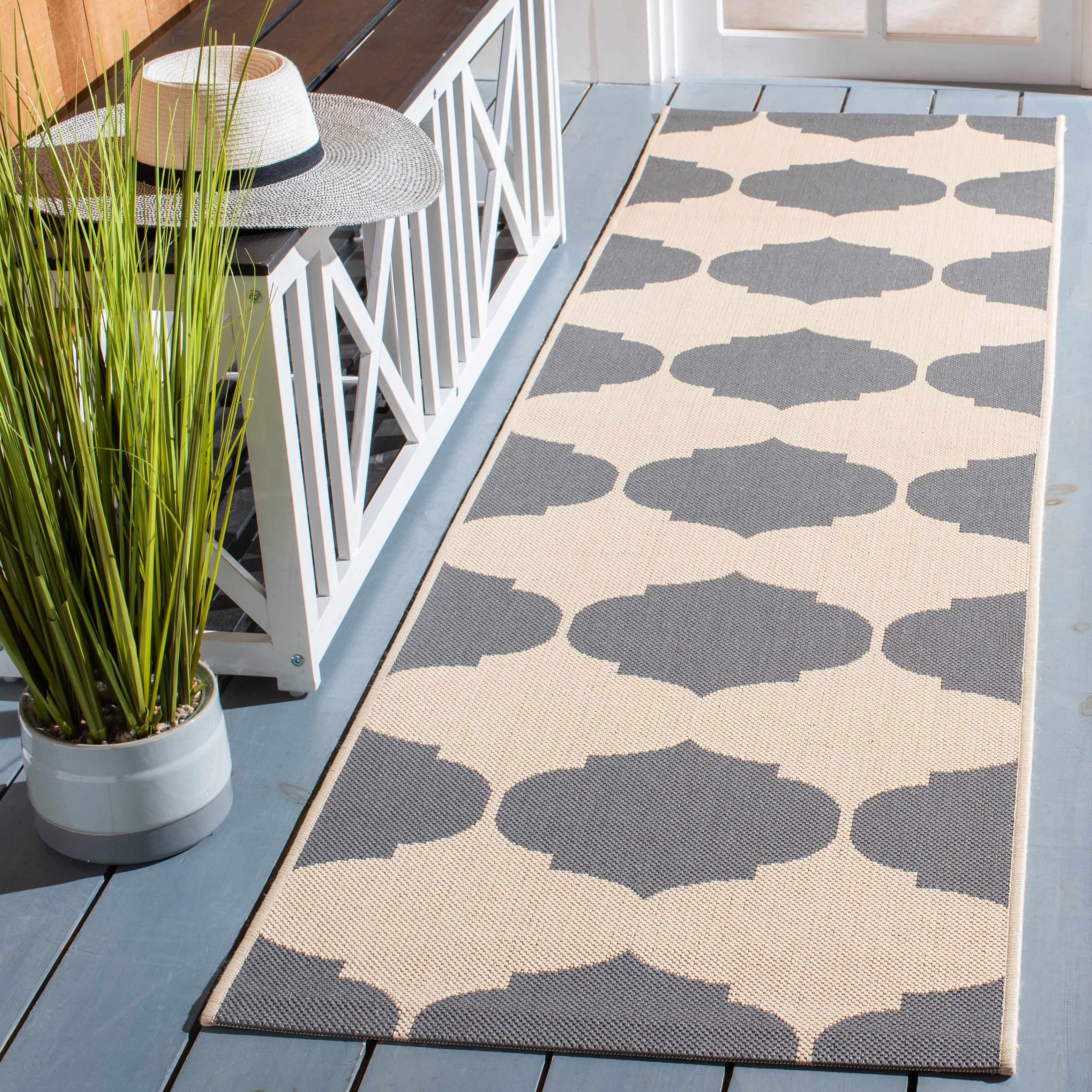 Safavieh Courtyard Elwyn Geometric Indoor/Outdoor Runner Rug, Beige ...