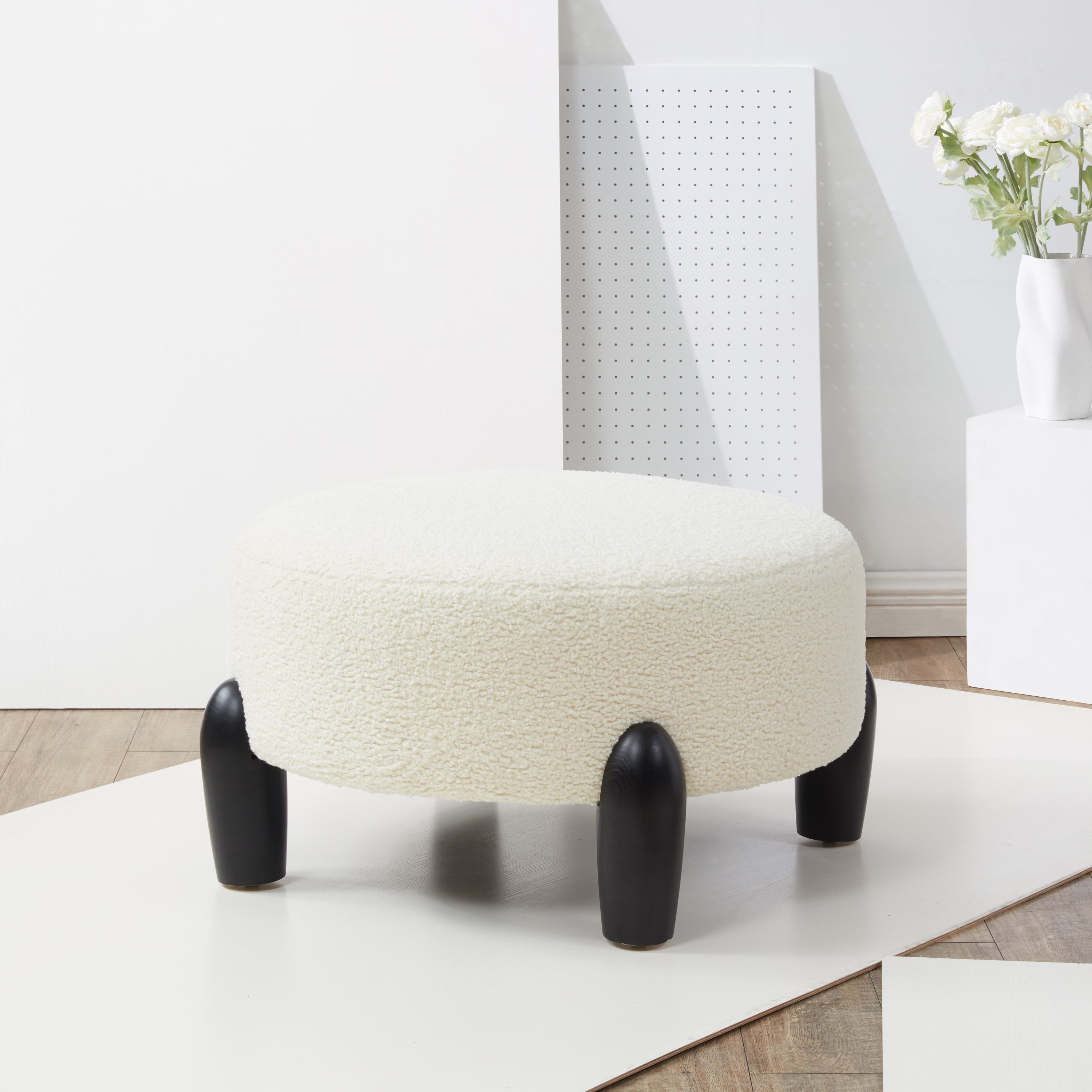 SAFAVIEH Couture Perez Scandinavian Faux Lamb Wool Ottoman, Ivory/Black ...