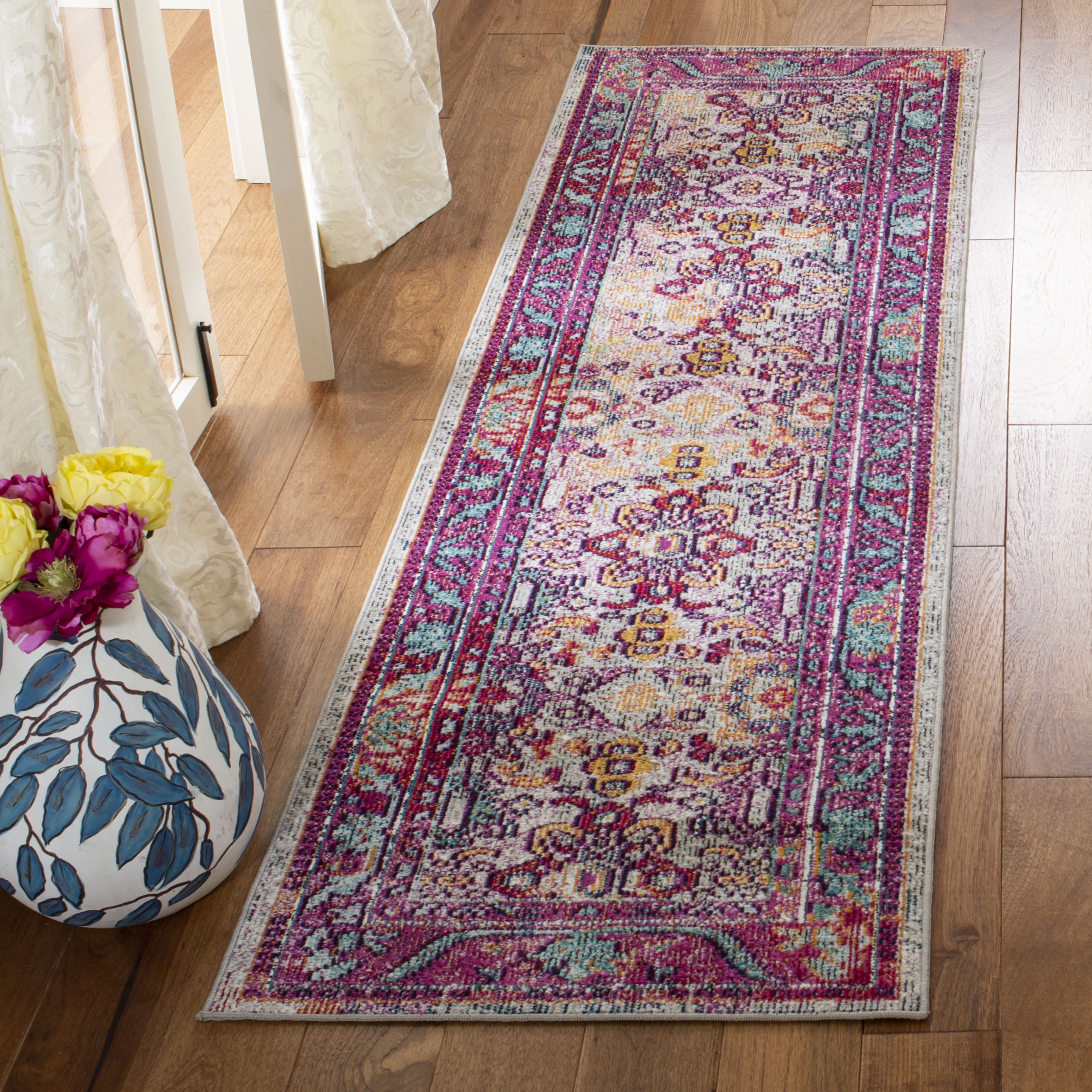 SAFAVIEH Crystal Quinlan Oriental Runner Rug, Light Blue/Fuchsia, 2'2 ...