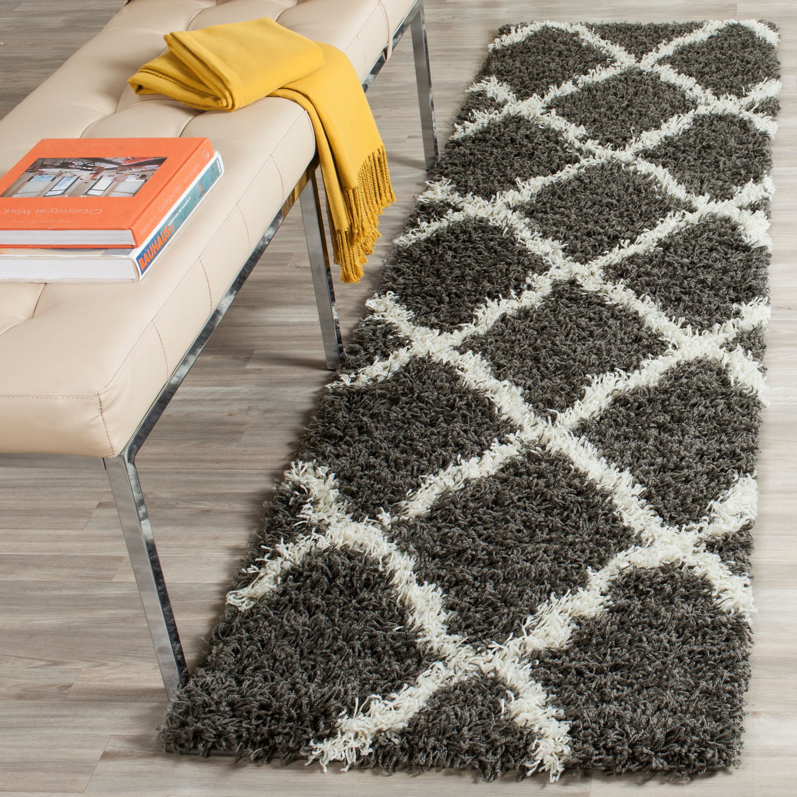 SAFAVIEH Dallas Shag SGDS257A Dark Grey/Ivory Rug - Walmart.com